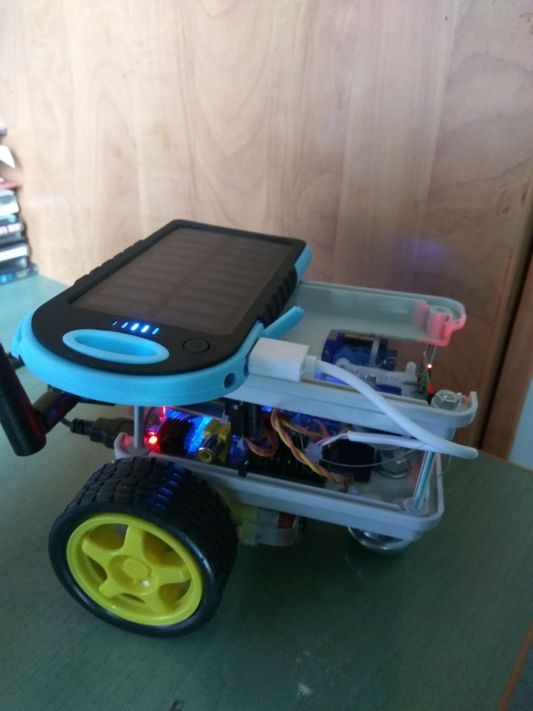 IoT: Raspberry Pi Robot With Video Streamer and Pan/Tilt Camera Remote ...