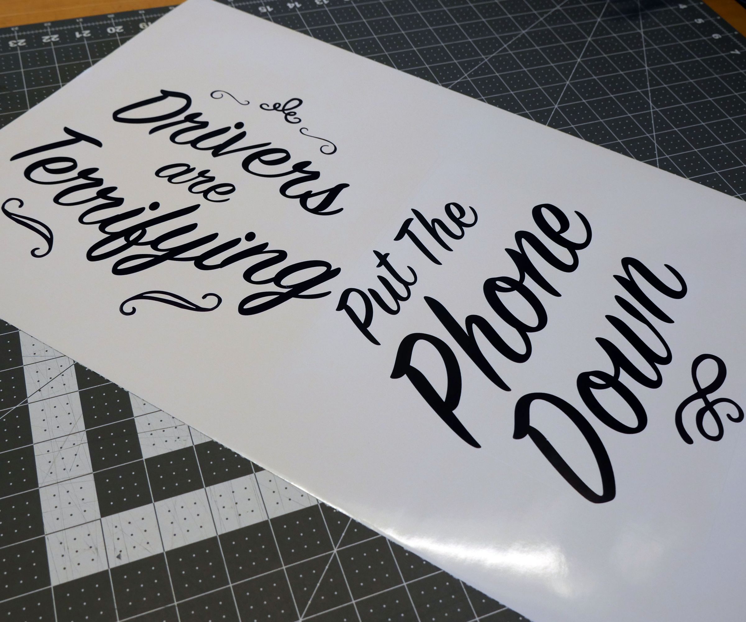 Vinyl Helmet Stickers : 7 Steps (with Pictures) - Instructables