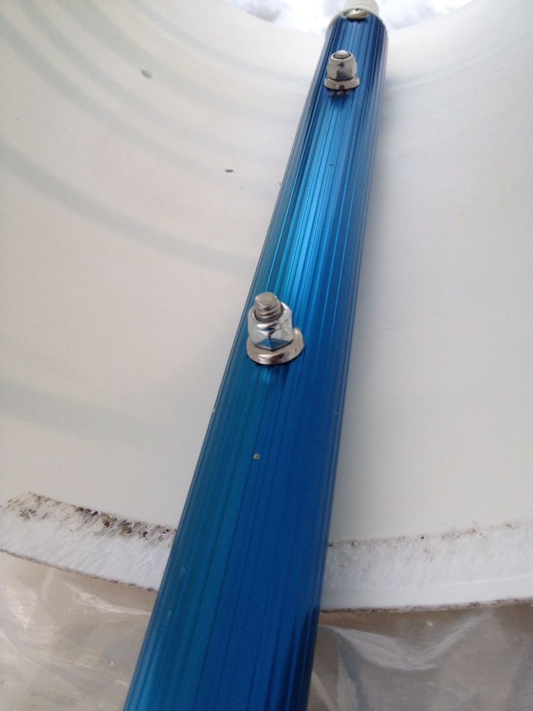 Roof Snow Rake Scooper Tool - Easy DIY Using a 5 Gallon Bucket, a ...