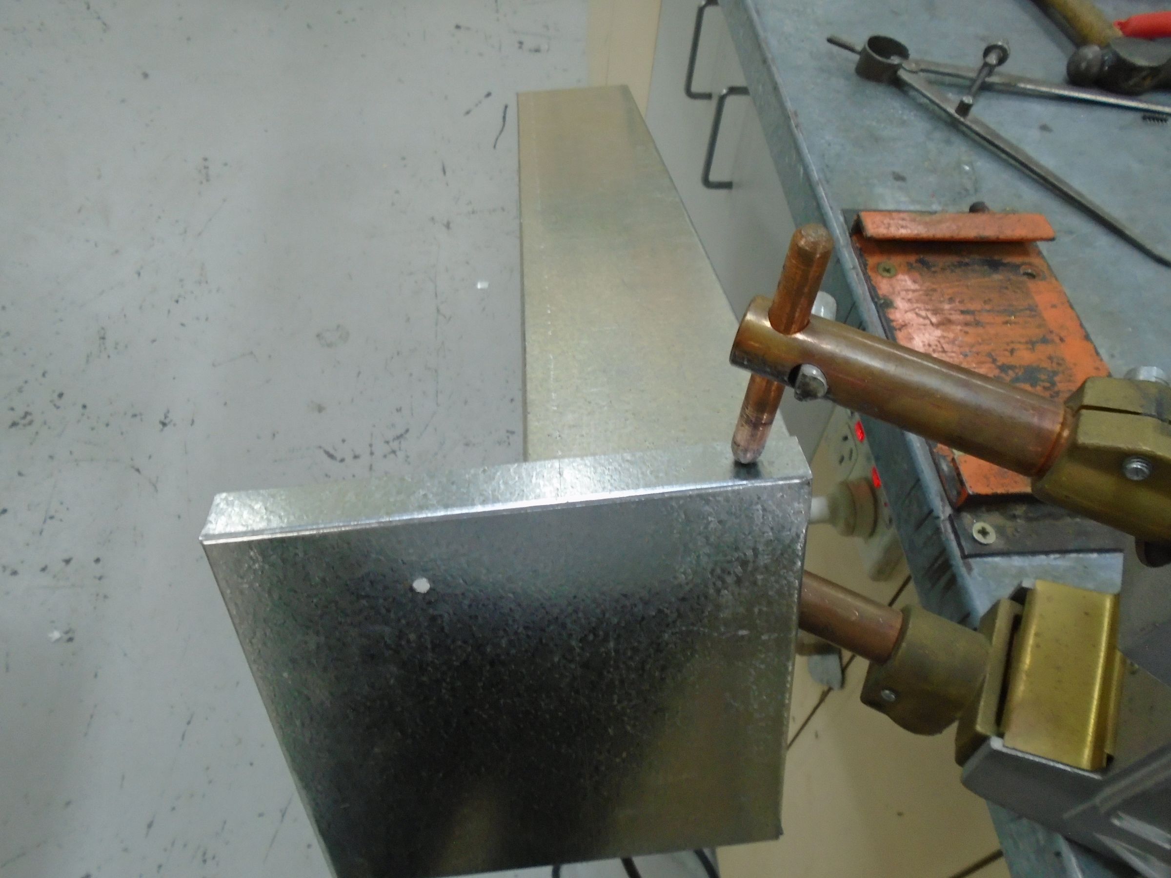 Automatic Chicken Feeder : 6 Steps (with Pictures) - Instructables