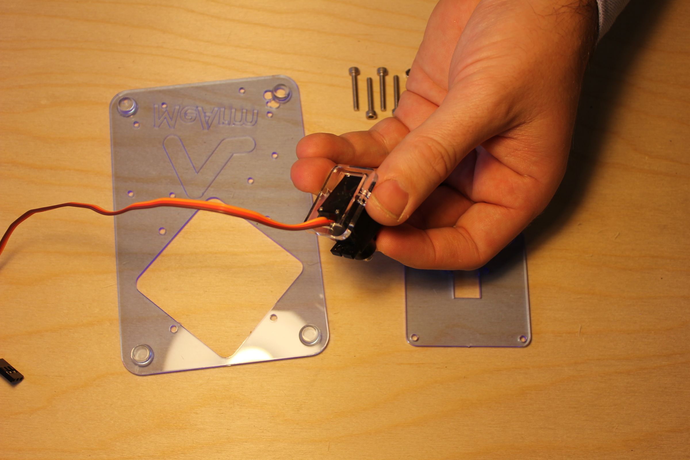 MeArm V1.1 - Tiny Open Source Robot Arm : 18 Steps (with Pictures) - Instructables