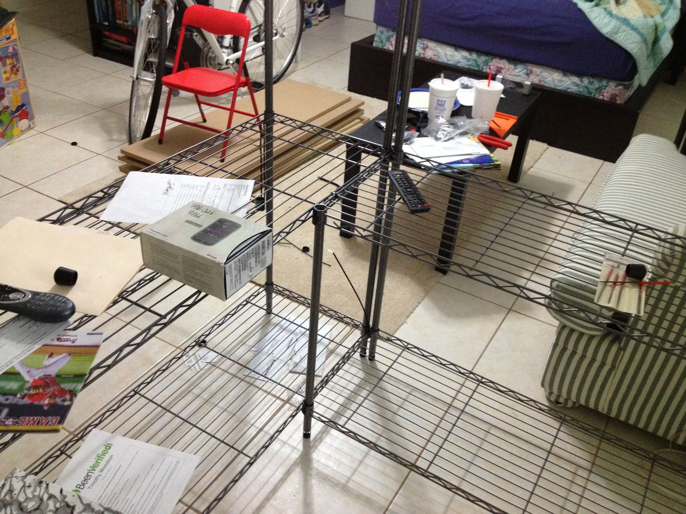 L-Shaped Wire Rack Computer Desk : 5 Steps - Instructables