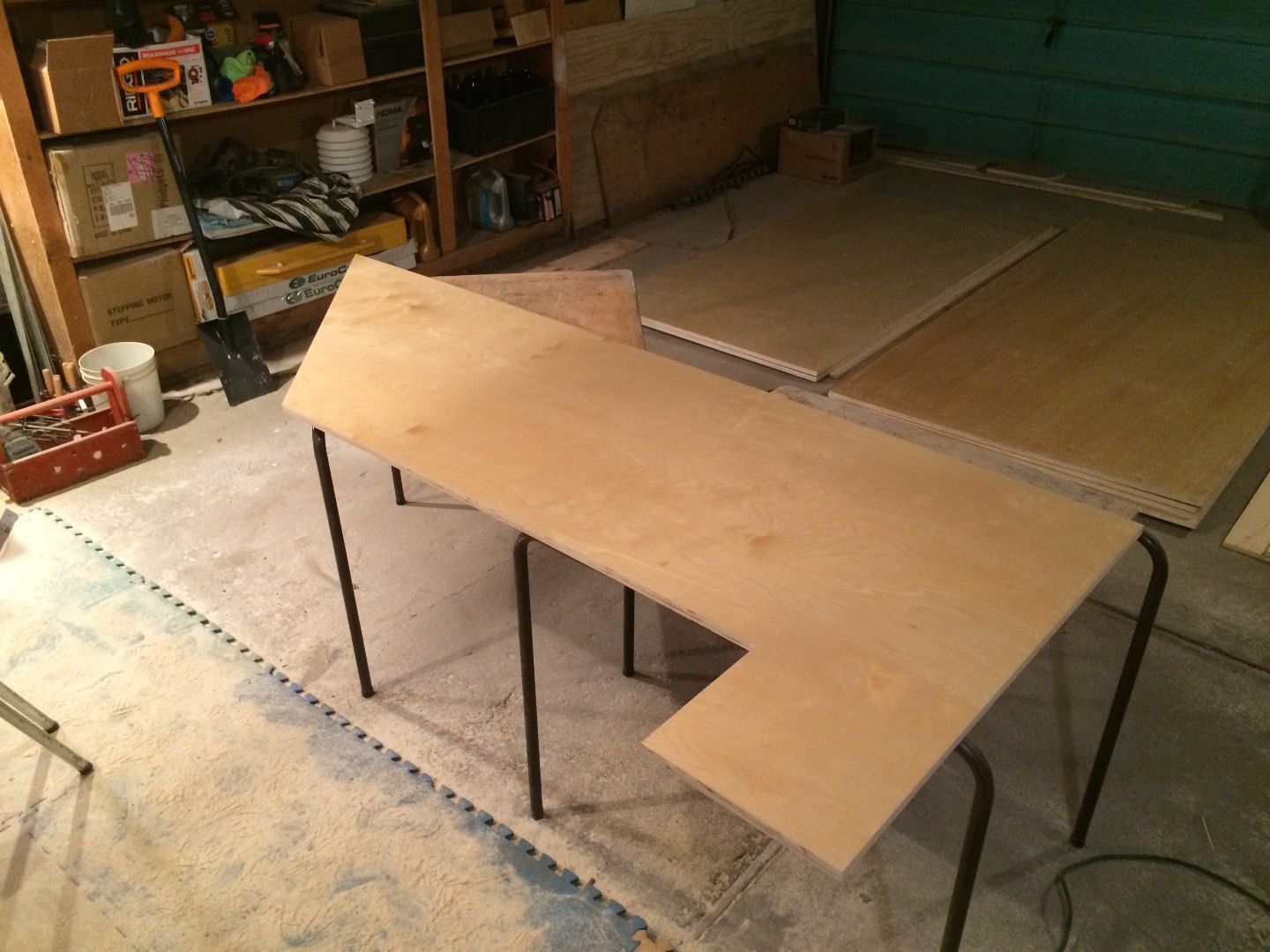 Standing Desk for Engineers : 8 Steps (with Pictures) - Instructables