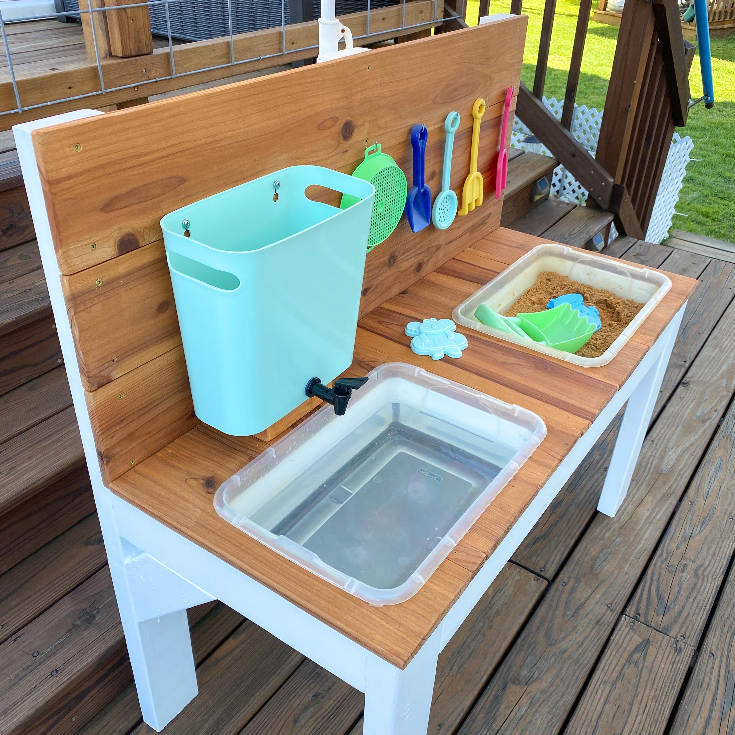 Outdoor Sand and Water Play Table : 24 Steps (with Pictures ...