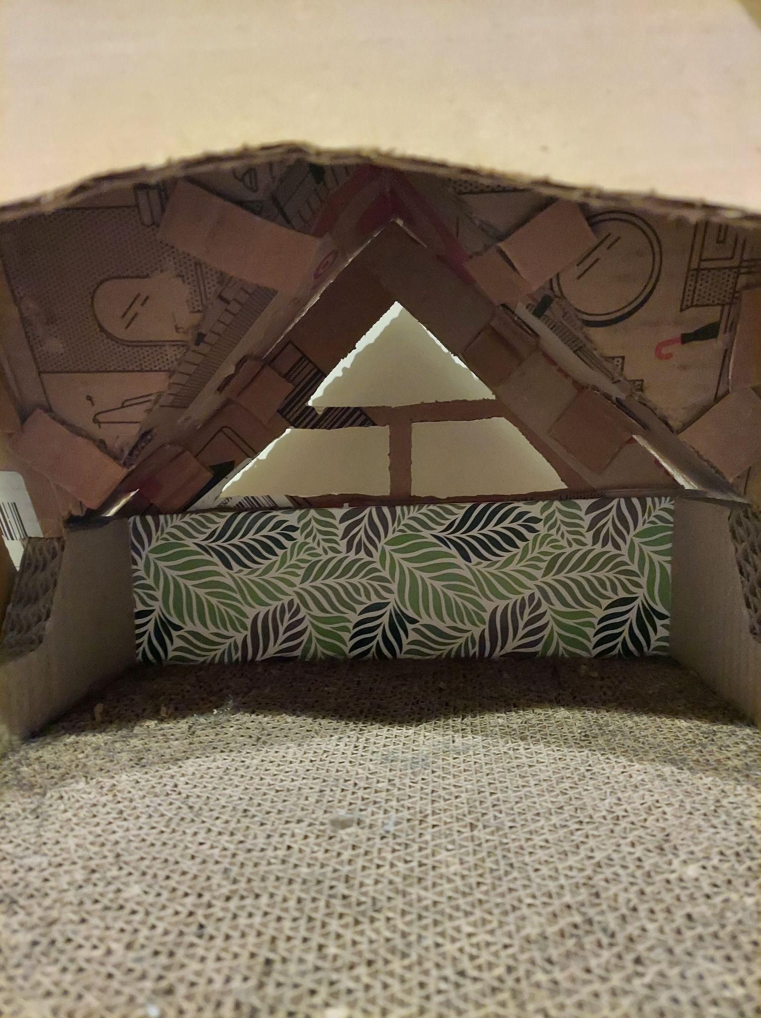 Cardboard Gingerbread Cat House : 12 Steps (with Pictures) - Instructables