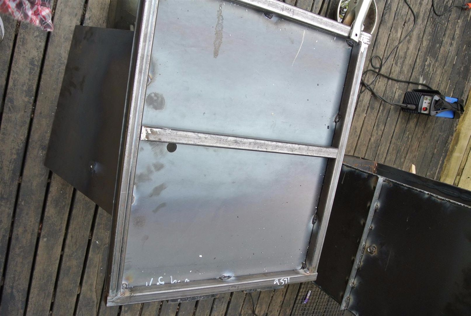 Making a Vertical Smoker and Grill : 15 Steps (with Pictures ...