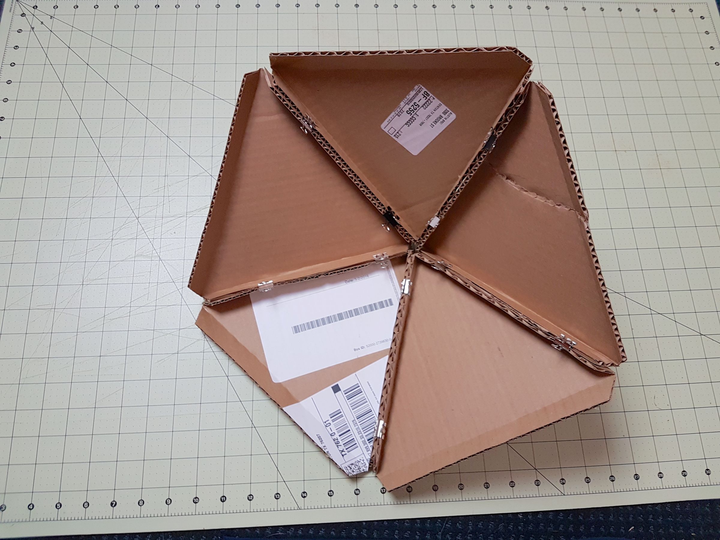 Modular Cardboard Lampshade : 12 Steps (with Pictures) - Instructables