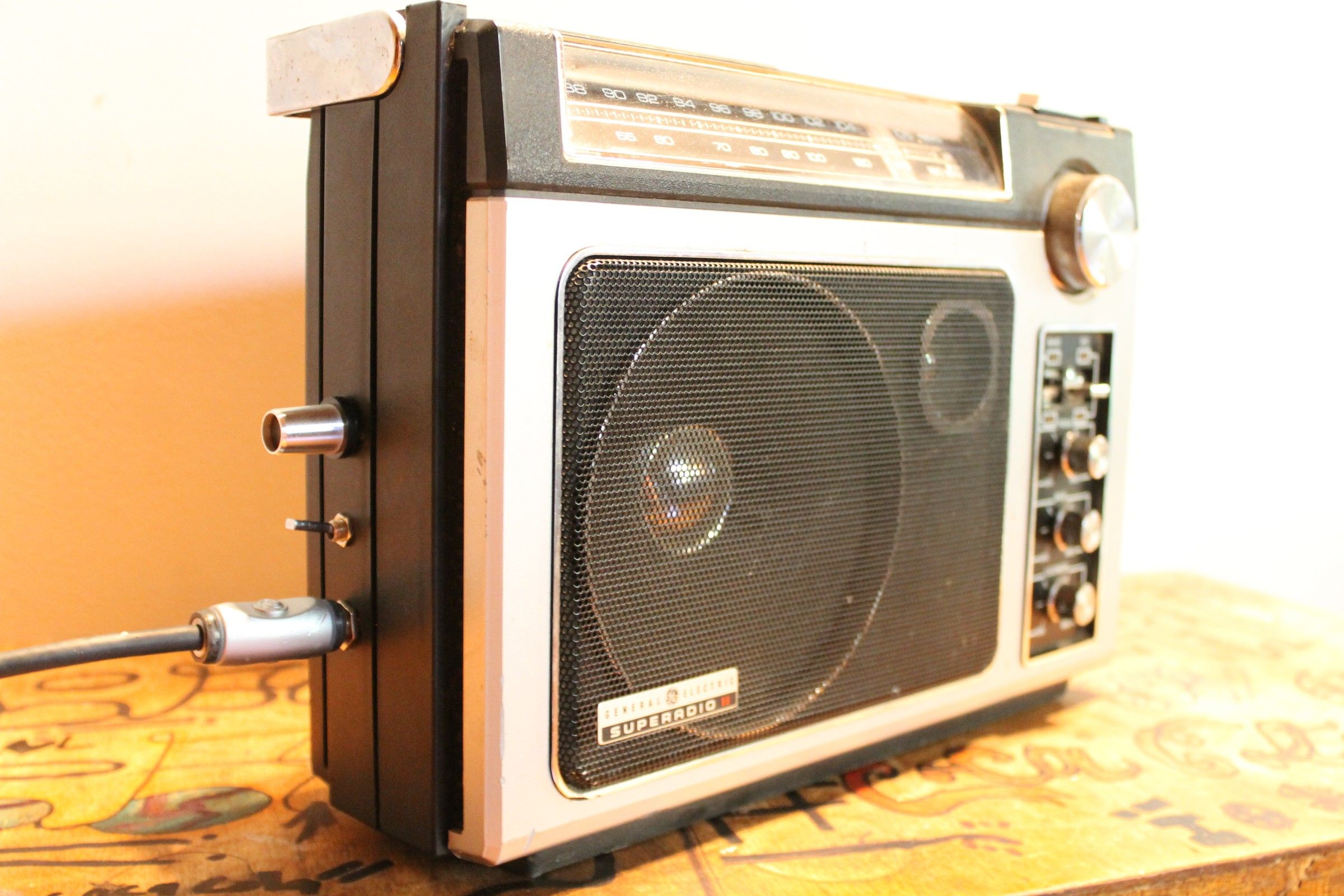 Hack Any Radio Into a Guitar Amp V2 : 9 Steps (with Pictures ...
