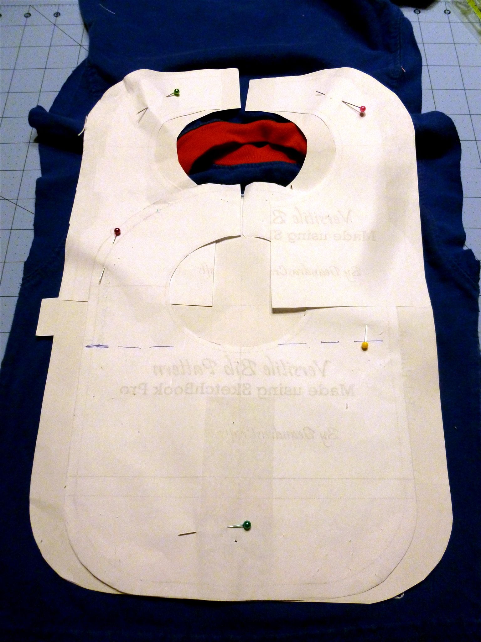 Recycled Clothes Bib With Versatile Pattern : 7 Steps (with Pictures ...