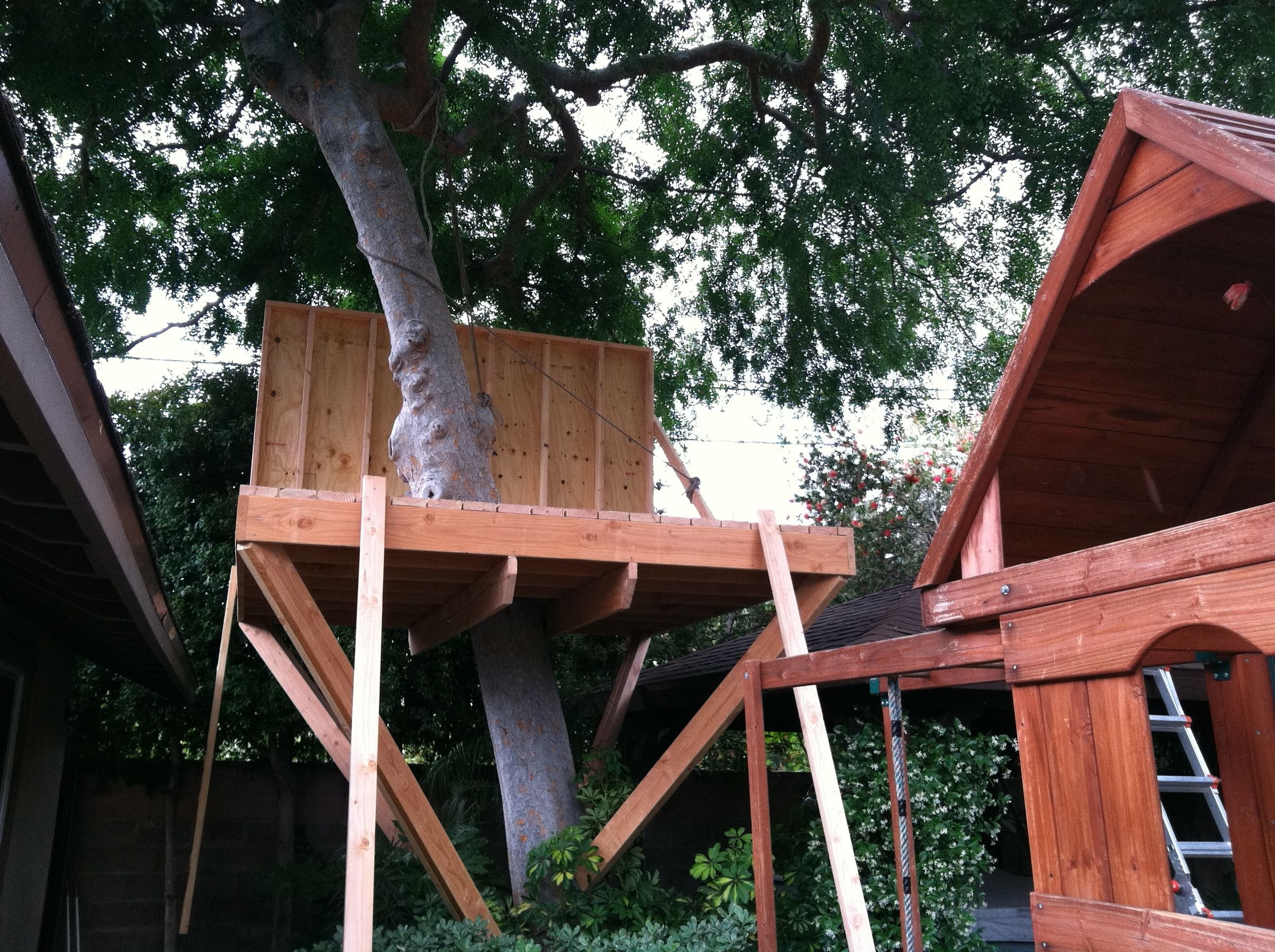 Building a Treehouse : 8 Steps (with Pictures) - Instructables