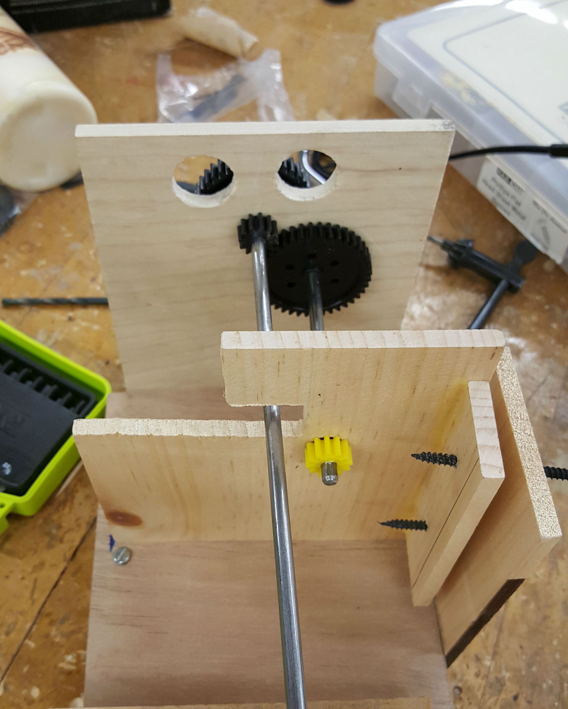 Hand Crank Generator : 14 Steps (with Pictures) - Instructables