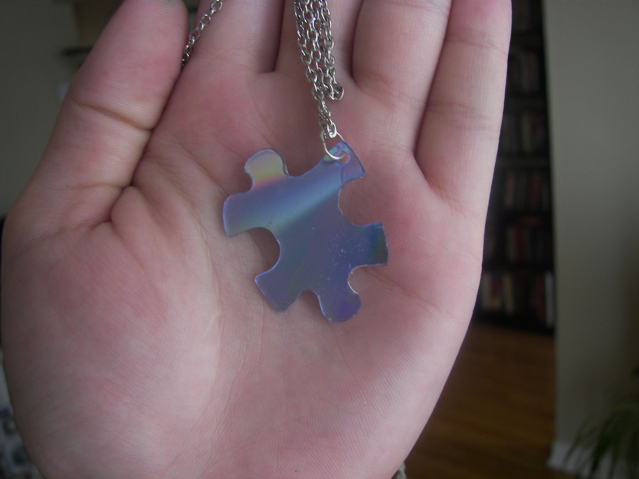 How to Make Pendants and Charms From Old CDs : 4 Steps (with Pictures ...