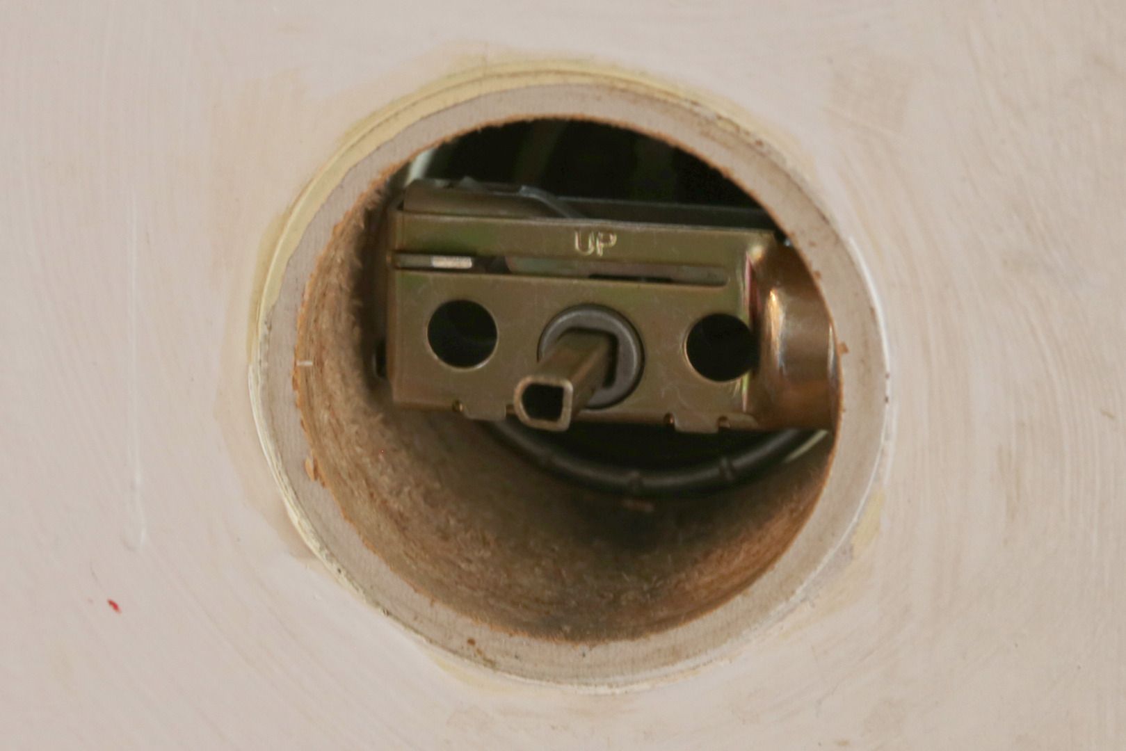 How to Change a Lock : 6 Steps (with Pictures) - Instructables