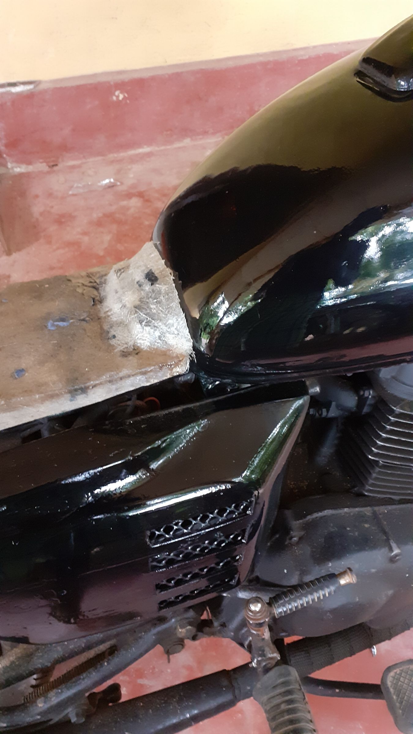 Old Cd125 Benly Transforming to a Cafe Racer : 5 Steps - Instructables