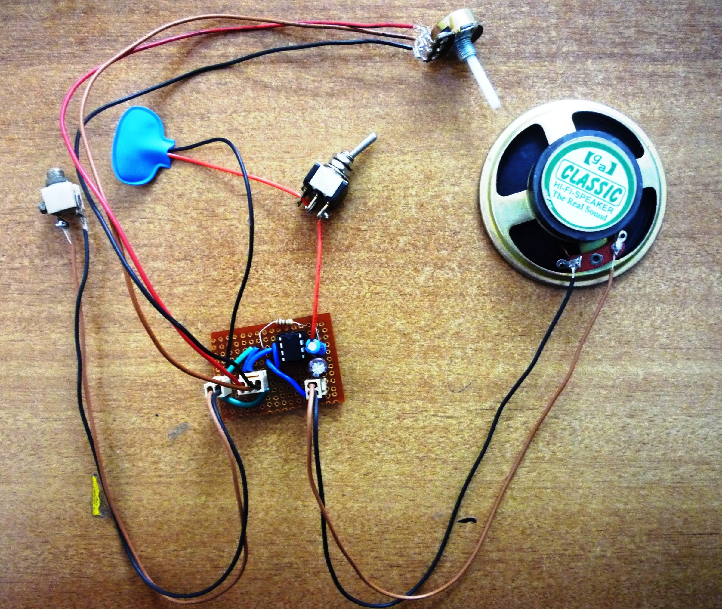 Portable and Recycled Guitar Amplifier : 20 Steps (with Pictures ...