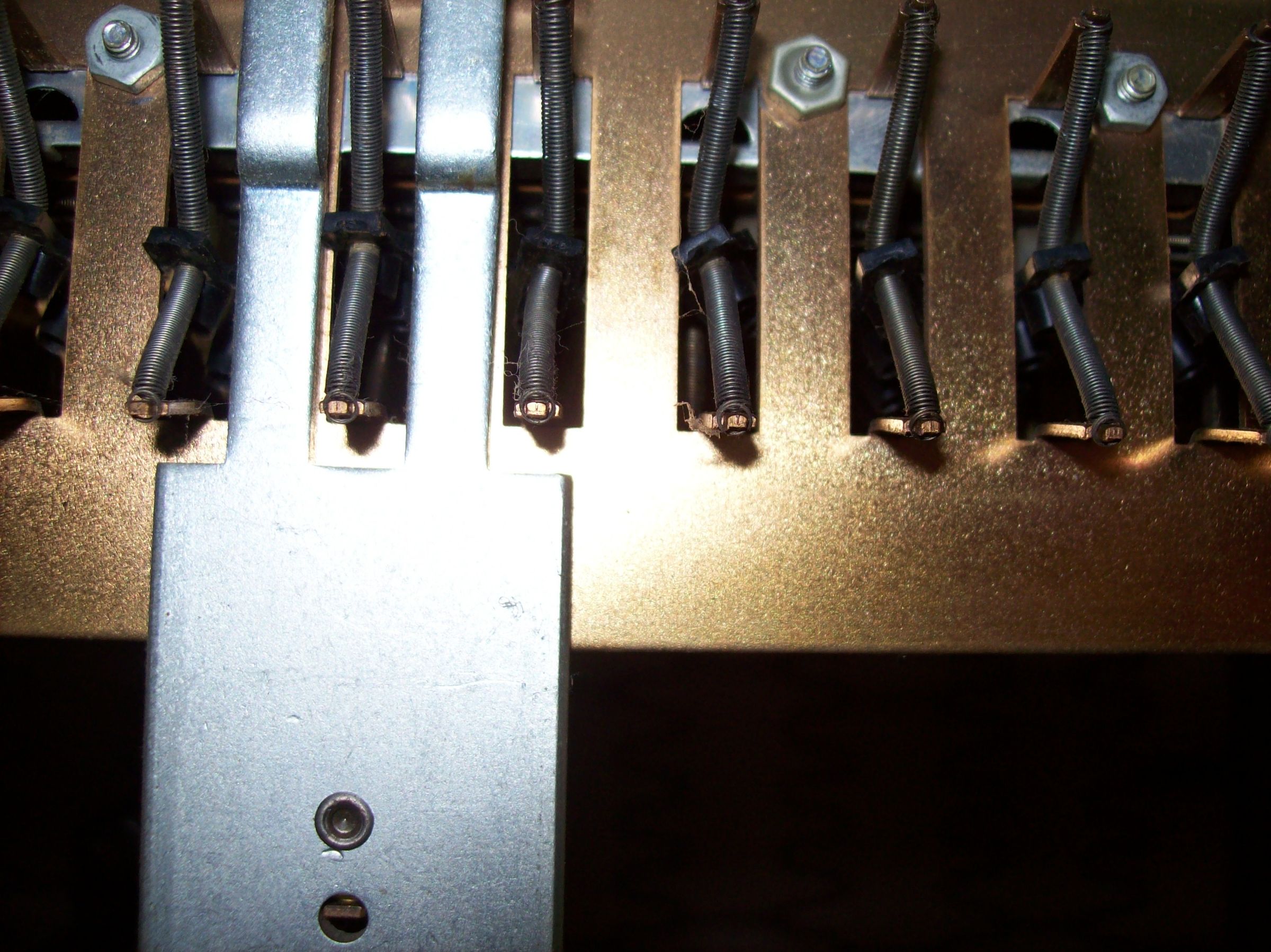 Repairing an Electronic Organ : 8 Steps (with Pictures) - Instructables