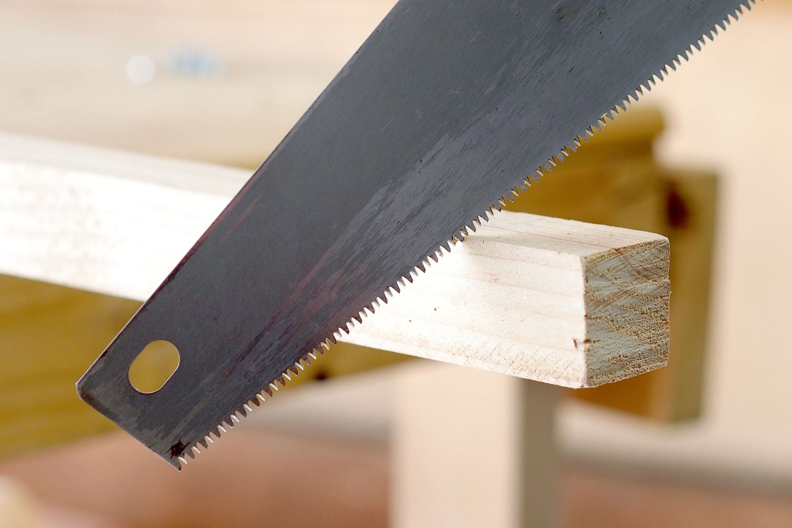 Making Perfectly Straight Cuts : 8 Steps - Instructables