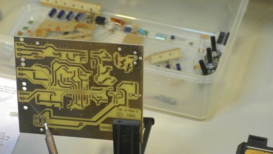 Construct a Ham Receiver From Electronic Components: Solder a Ramsey ...