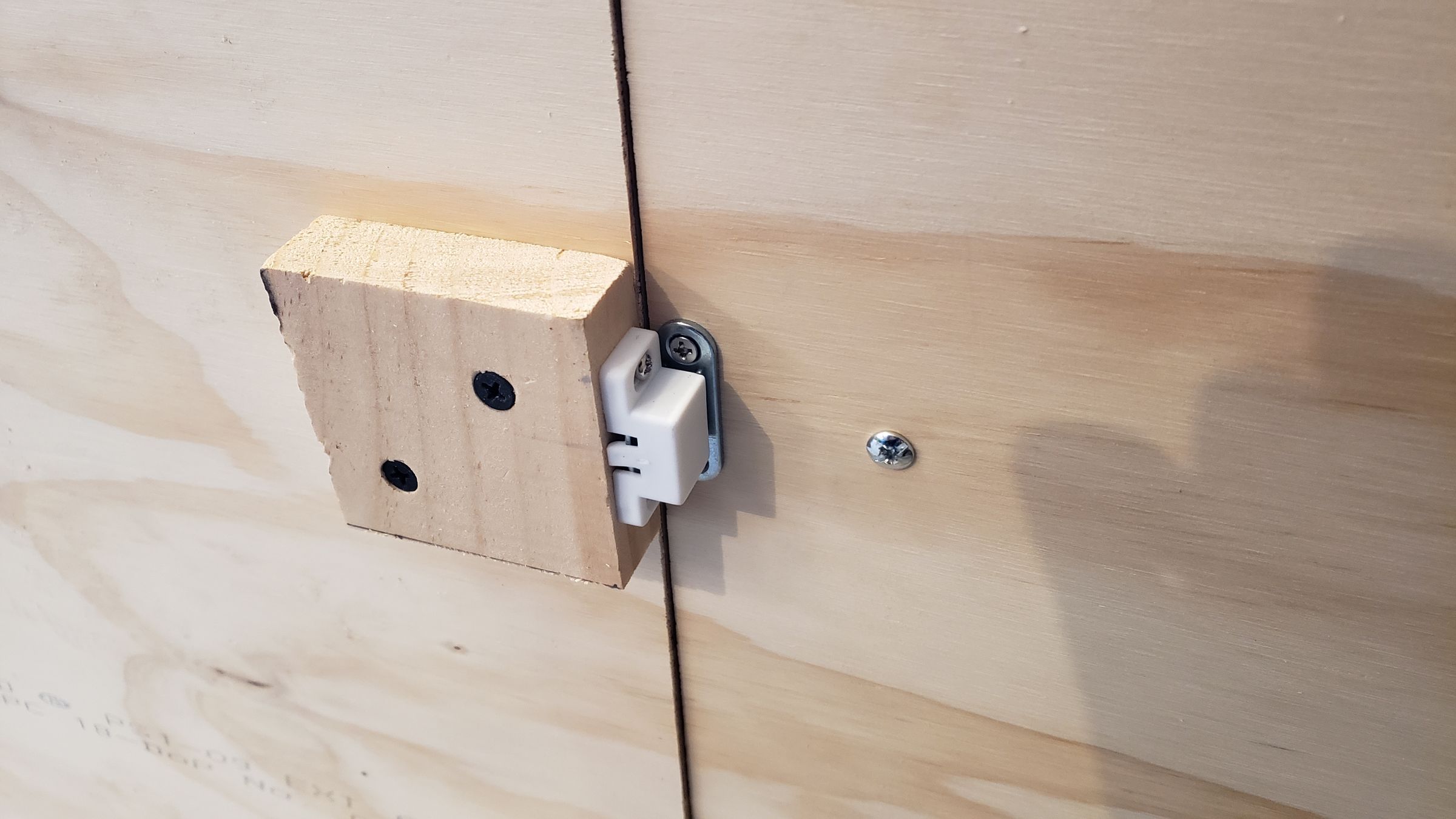 Under-the-Stairs Elsa Ice Castle : 13 Steps (with Pictures) - Instructables