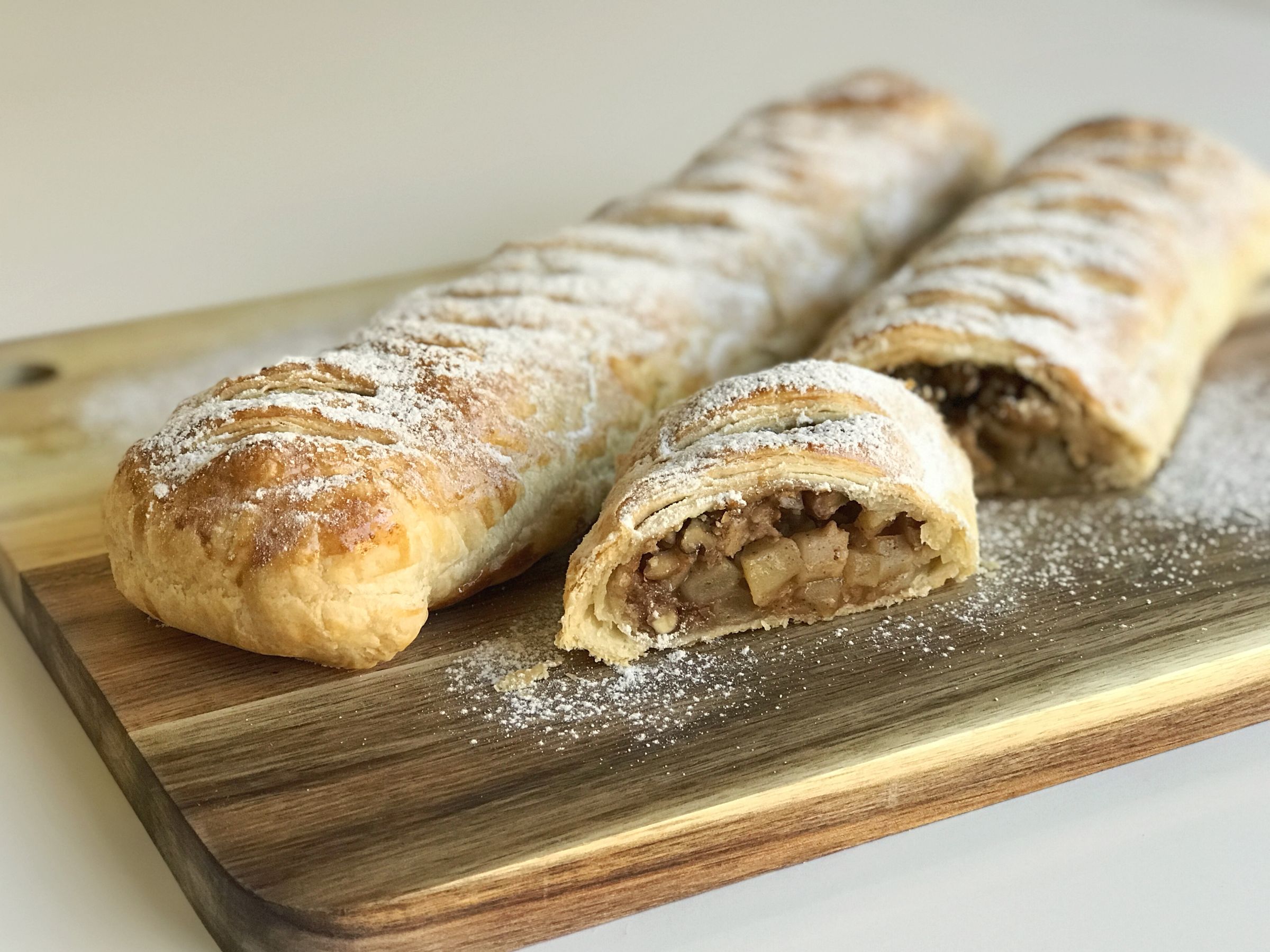 Apple Walnut Strudel : 9 Steps (with Pictures) - Instructables