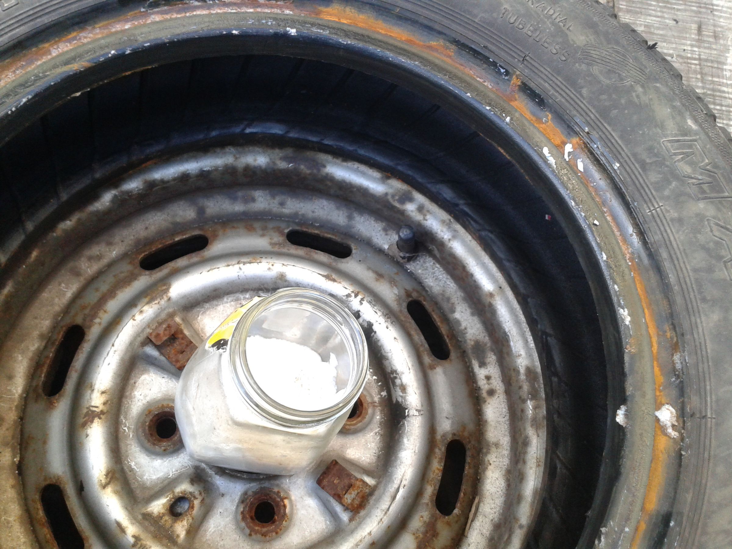 Tyre Bead Breaking, Removal & Fitting. : 6 Steps - Instructables