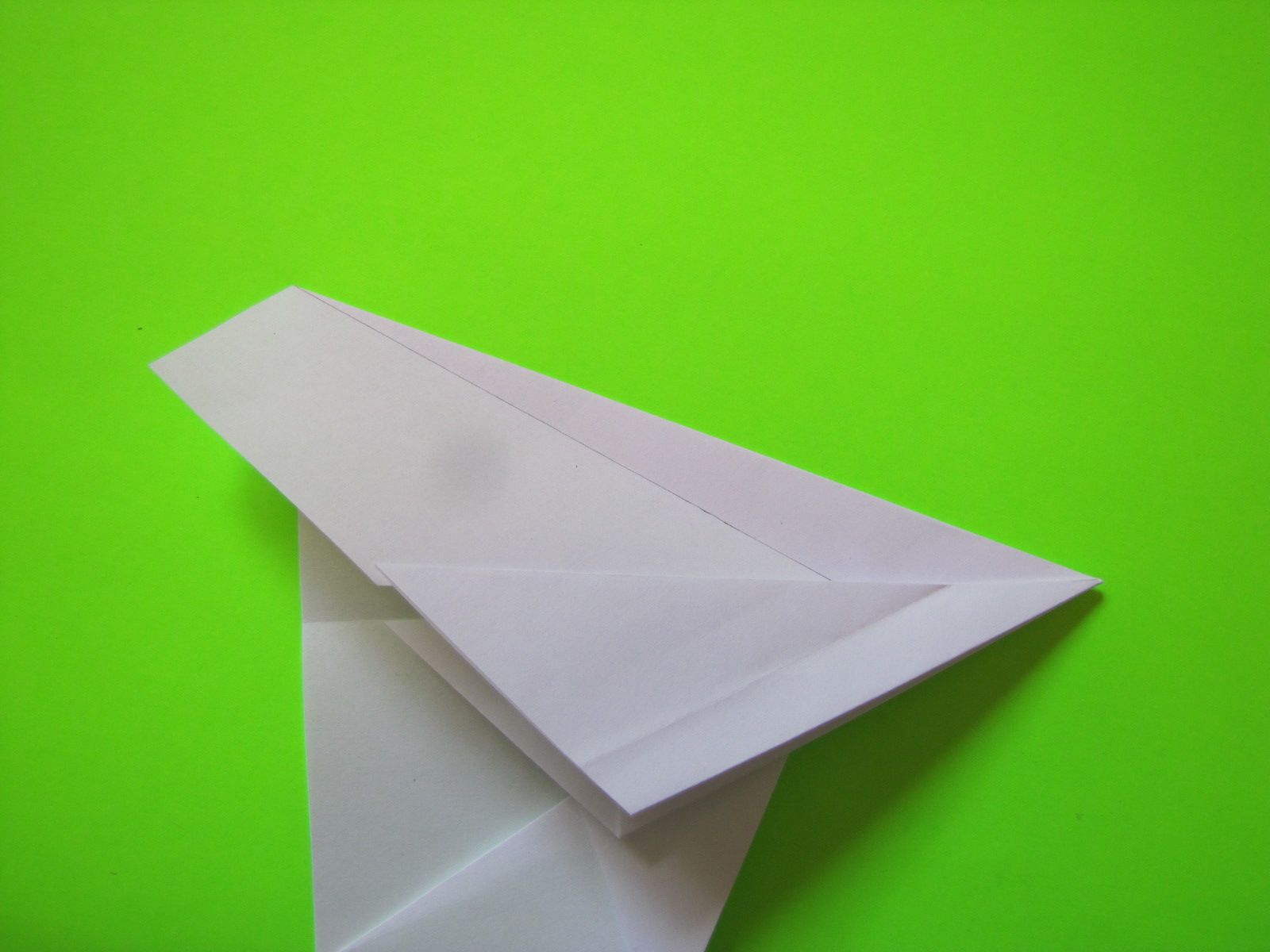 How to Make the Delta-Fighter Paper Plane : 12 Steps - Instructables