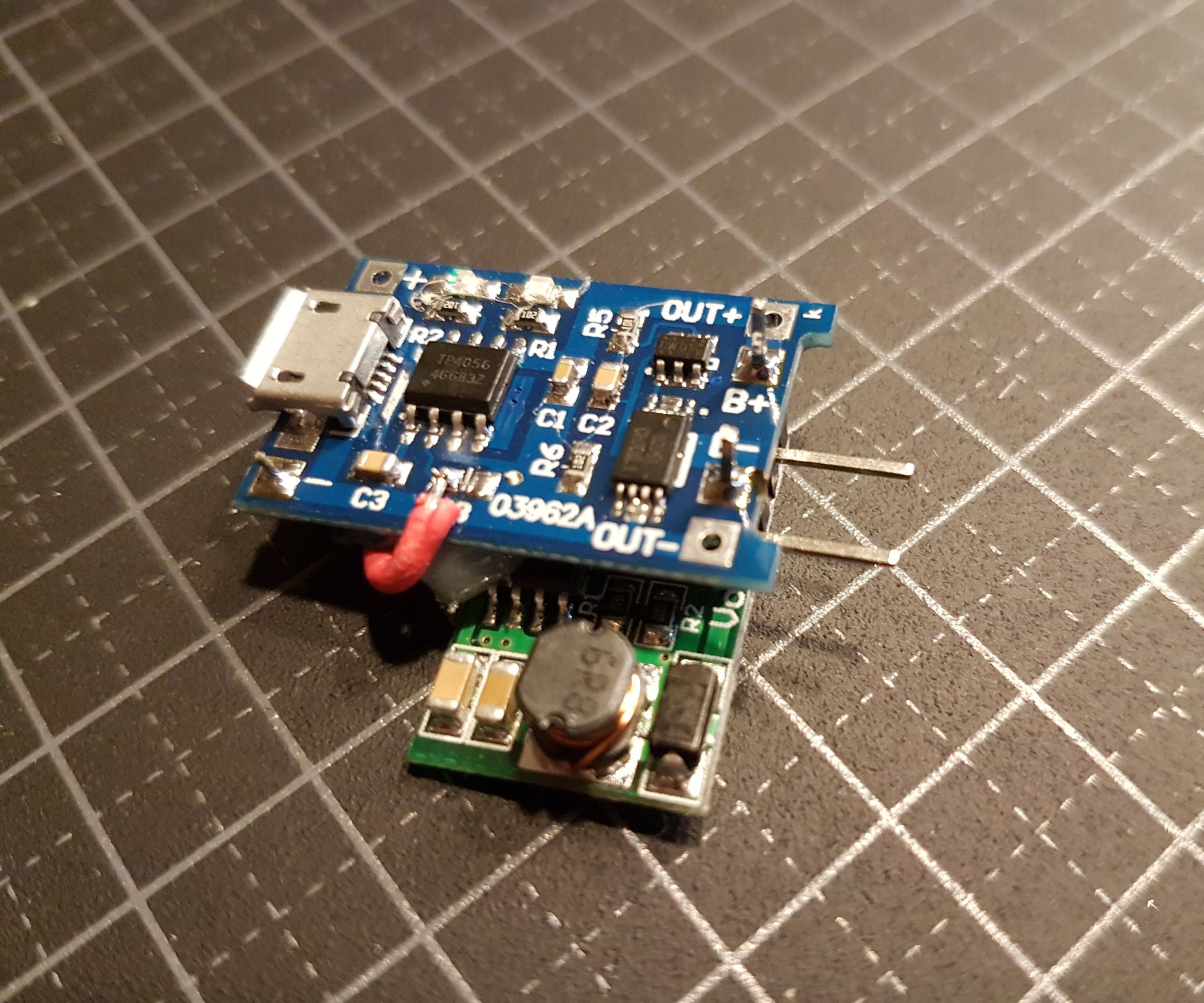 TinyLiPoCharger With Buck Bosster 3.3 Volt Out : 6 Steps - Instructables