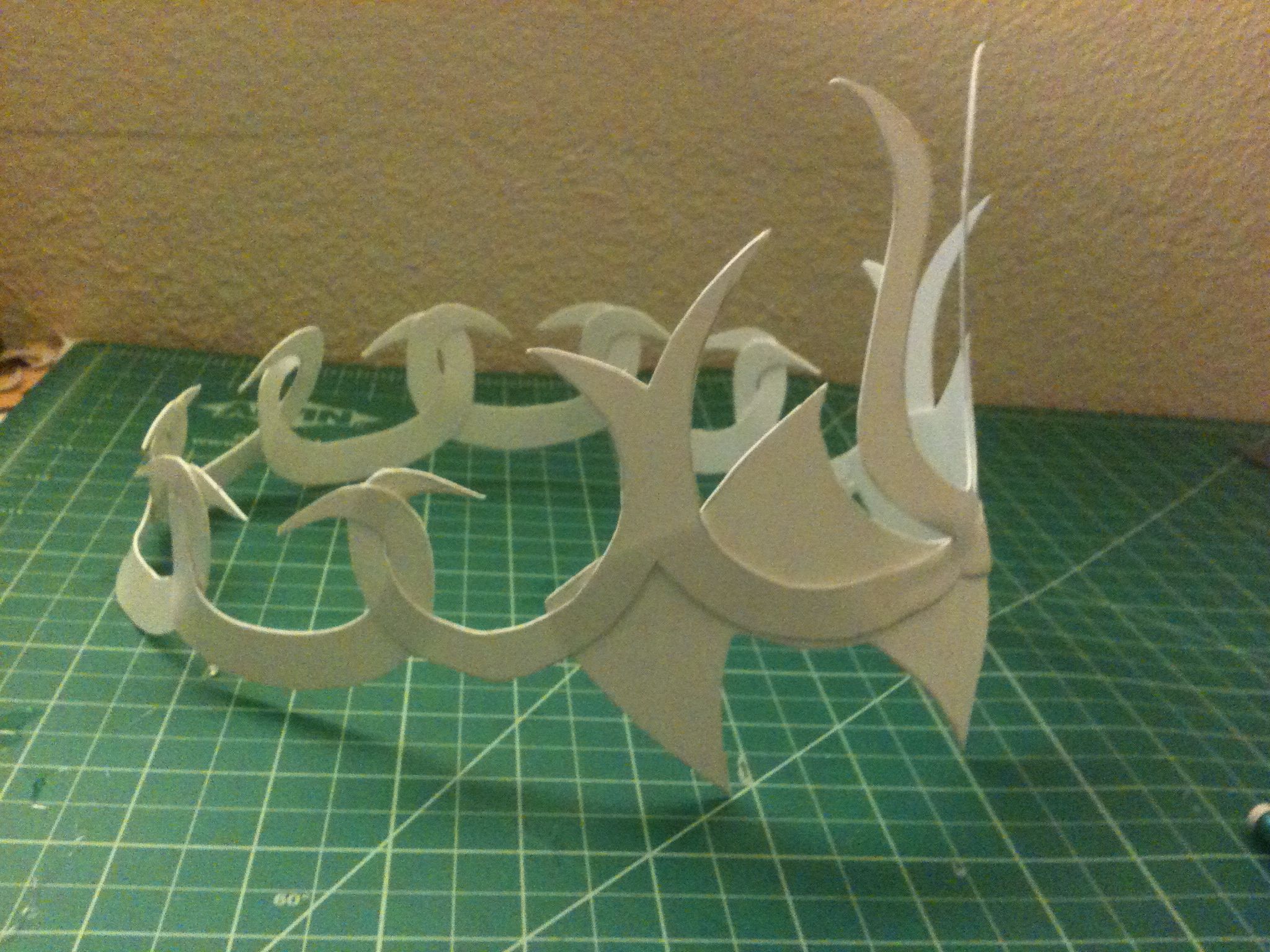 Fantasy Crown : 4 Steps (with Pictures) - Instructables