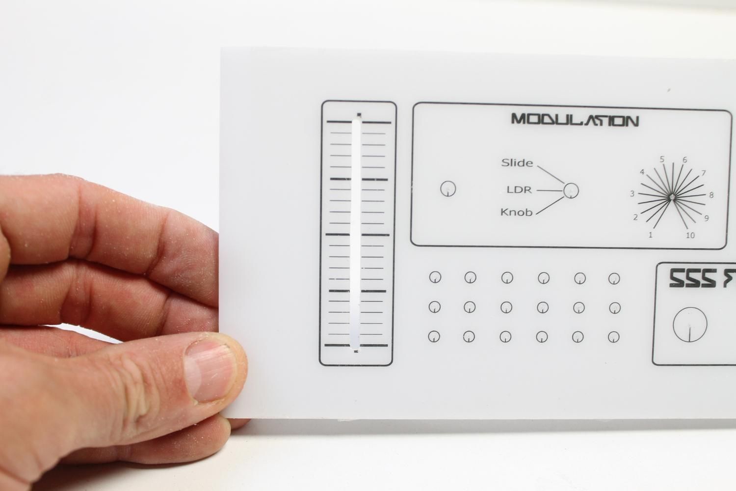 555 Fizzle Loop Synth V4 : 12 Steps (with Pictures) - Instructables