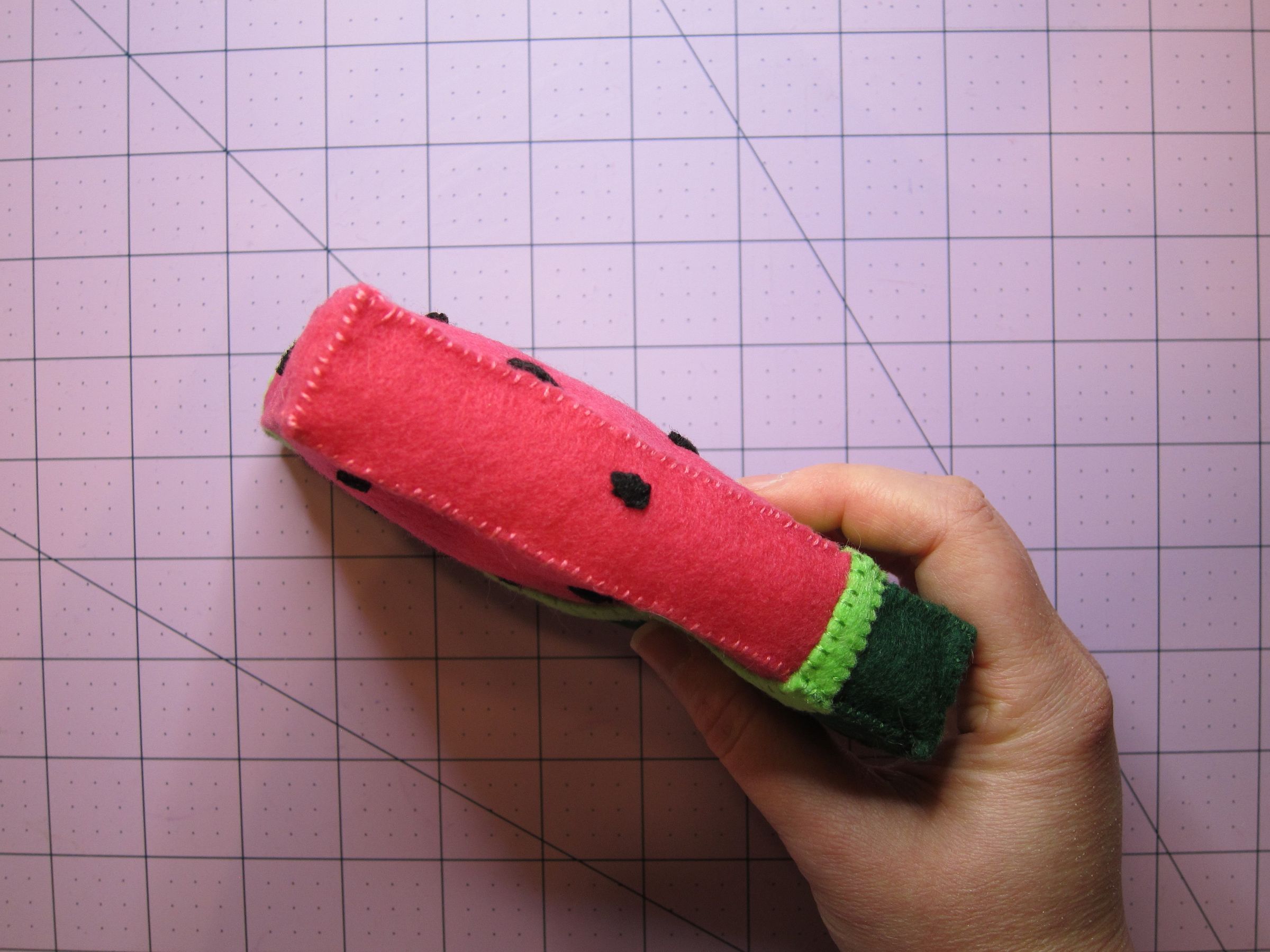 Felt Watermelon Slice : 20 Steps (with Pictures) - Instructables