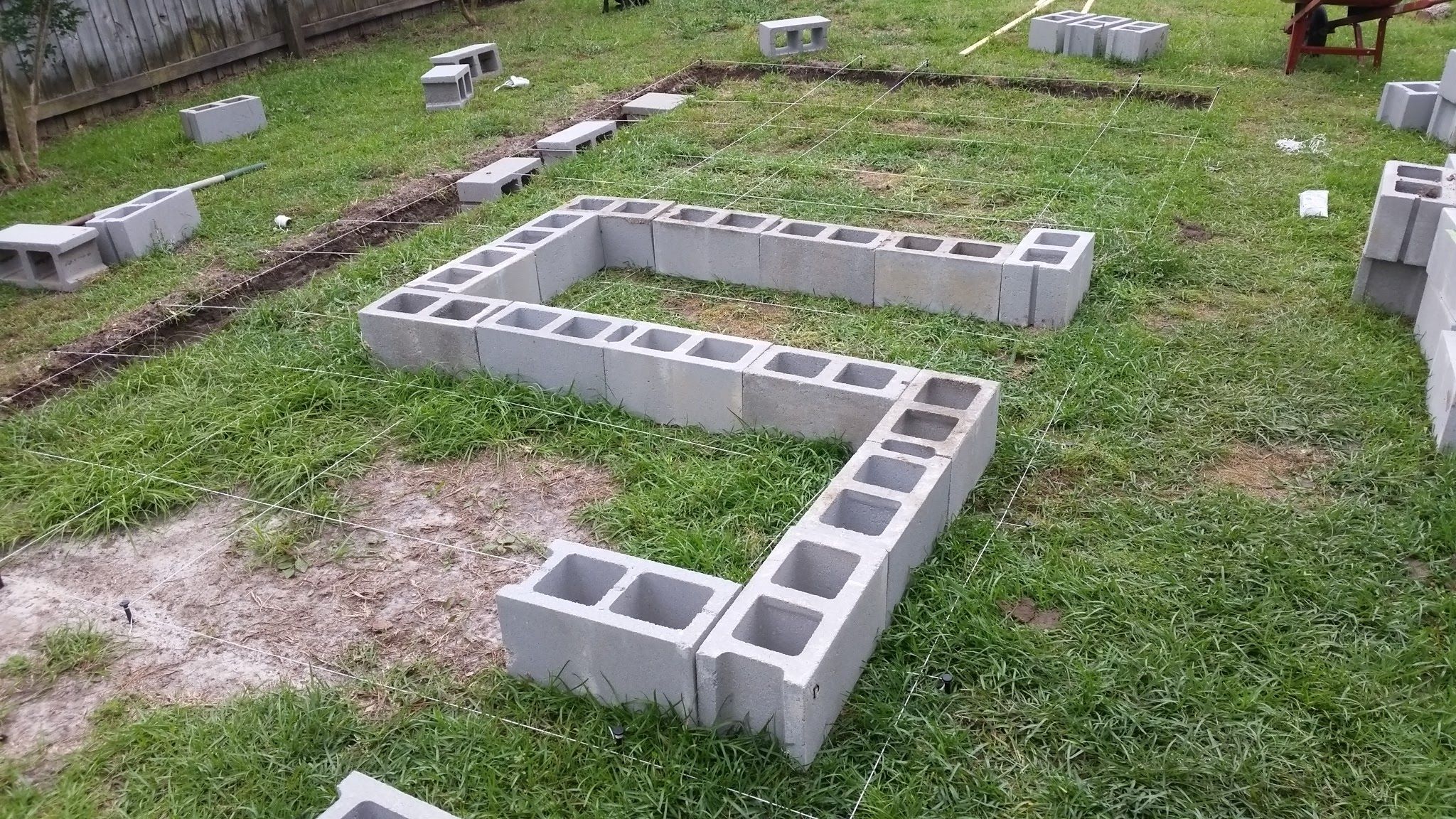 Build a Concrete Block Garden for Food and Memories : 10 Steps (with ...