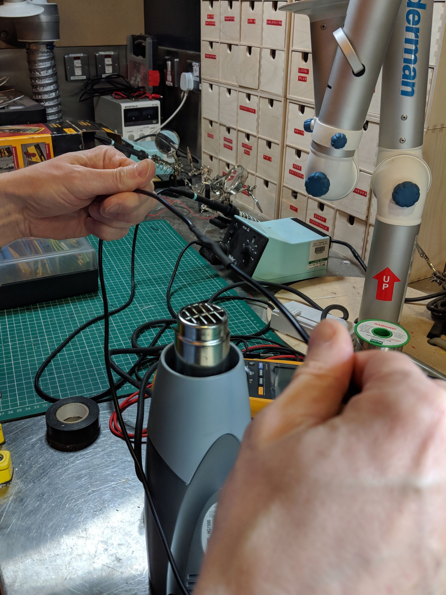 Smartphone Powered Laptop : 11 Steps (with Pictures) - Instructables