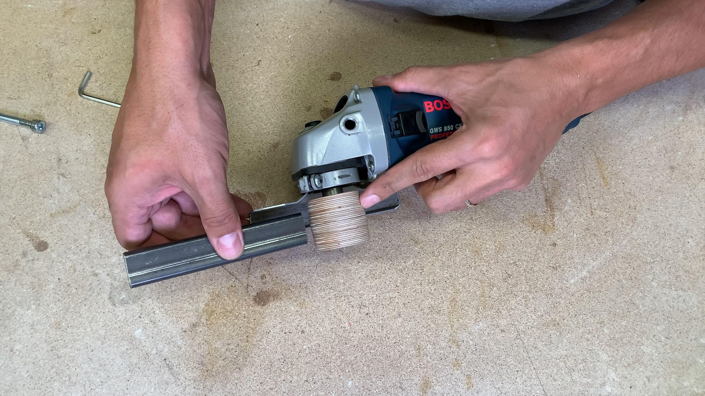 A Power File From an Angle Grinder : 15 Steps (with Pictures ...