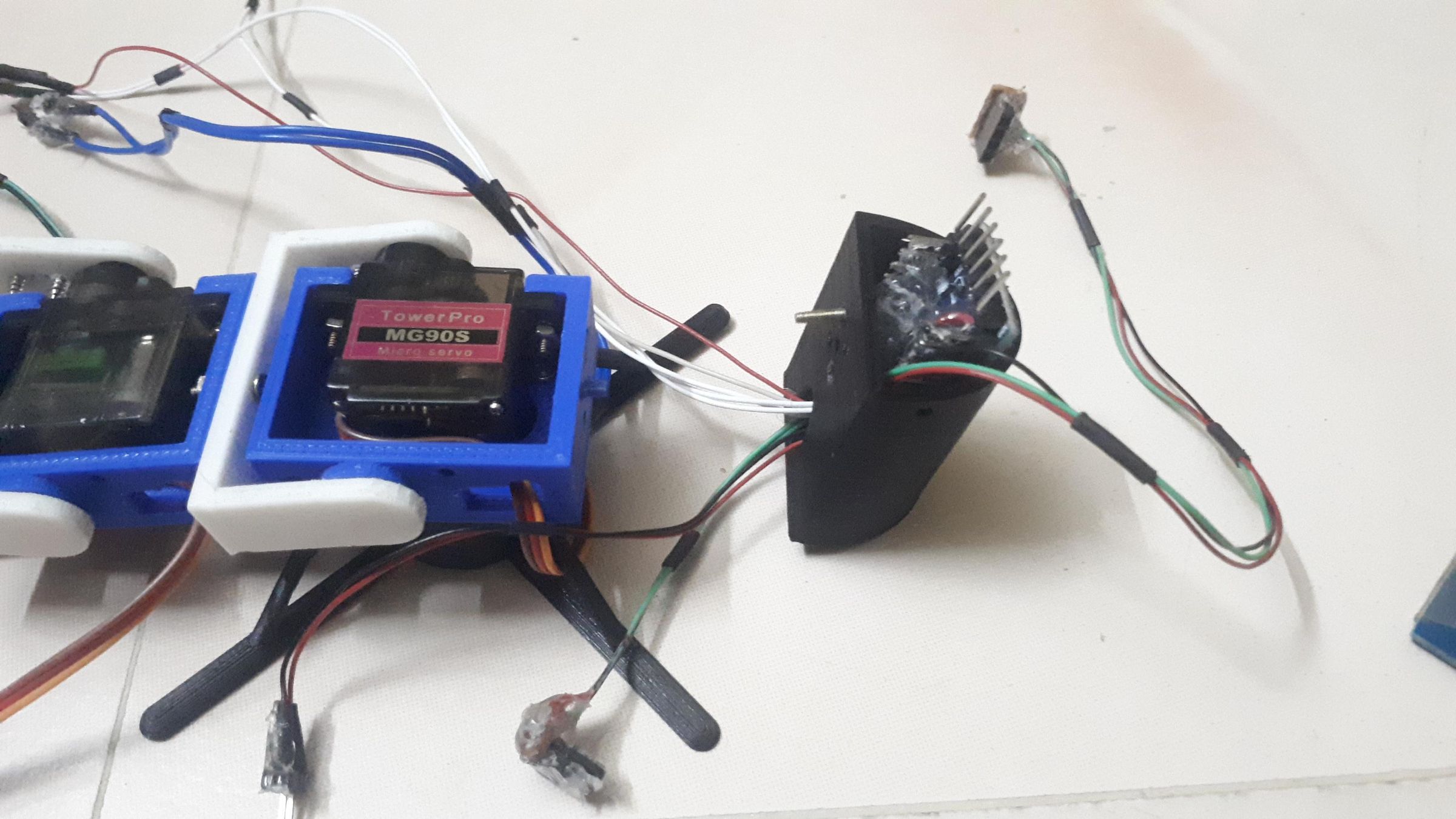 Inchworm Robot - Modular, Move Allsides With BT App : 22 Steps (with ...