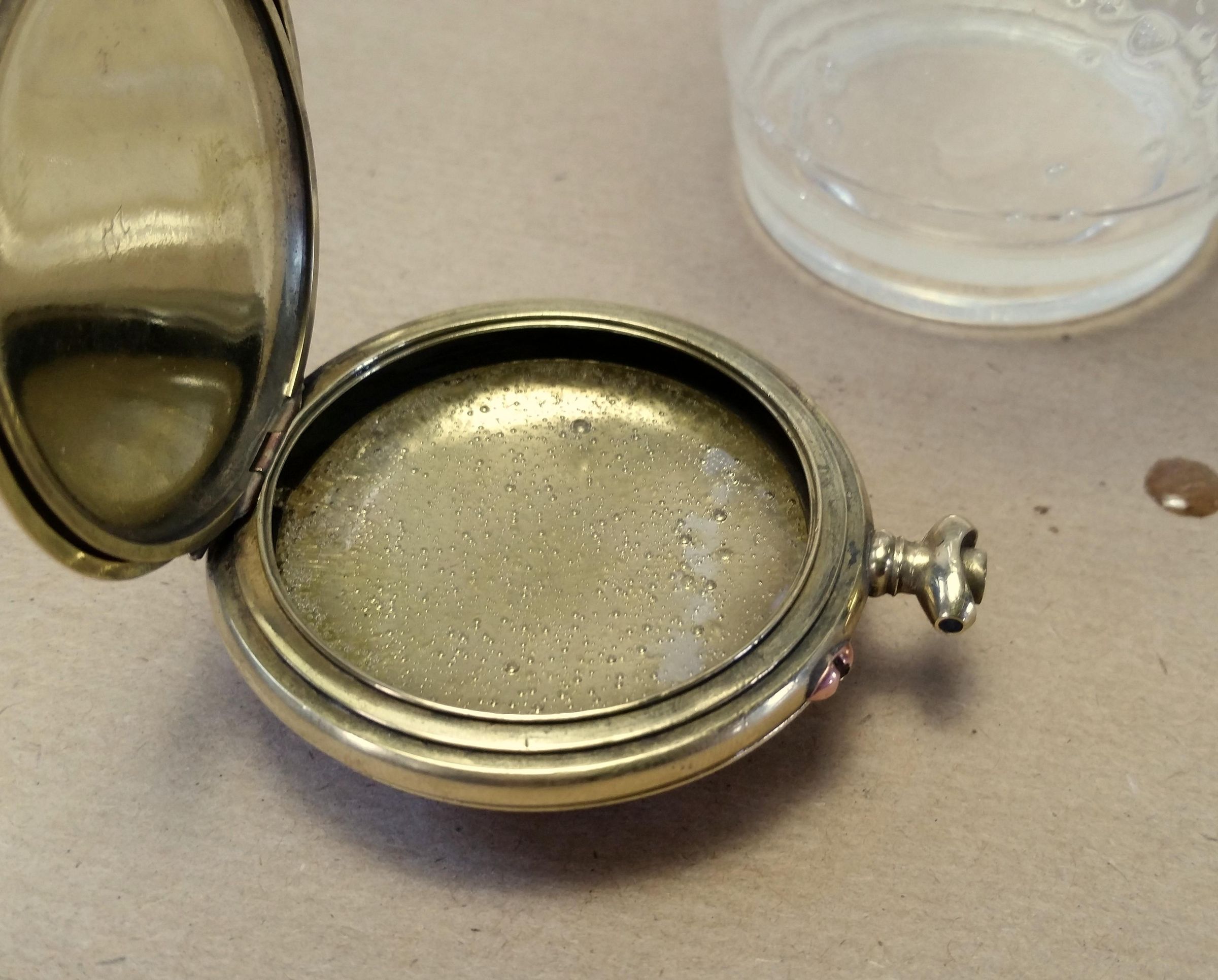 Transform an Old Broken Pocket Watch Into a Beautiful Trinket! : 11 ...