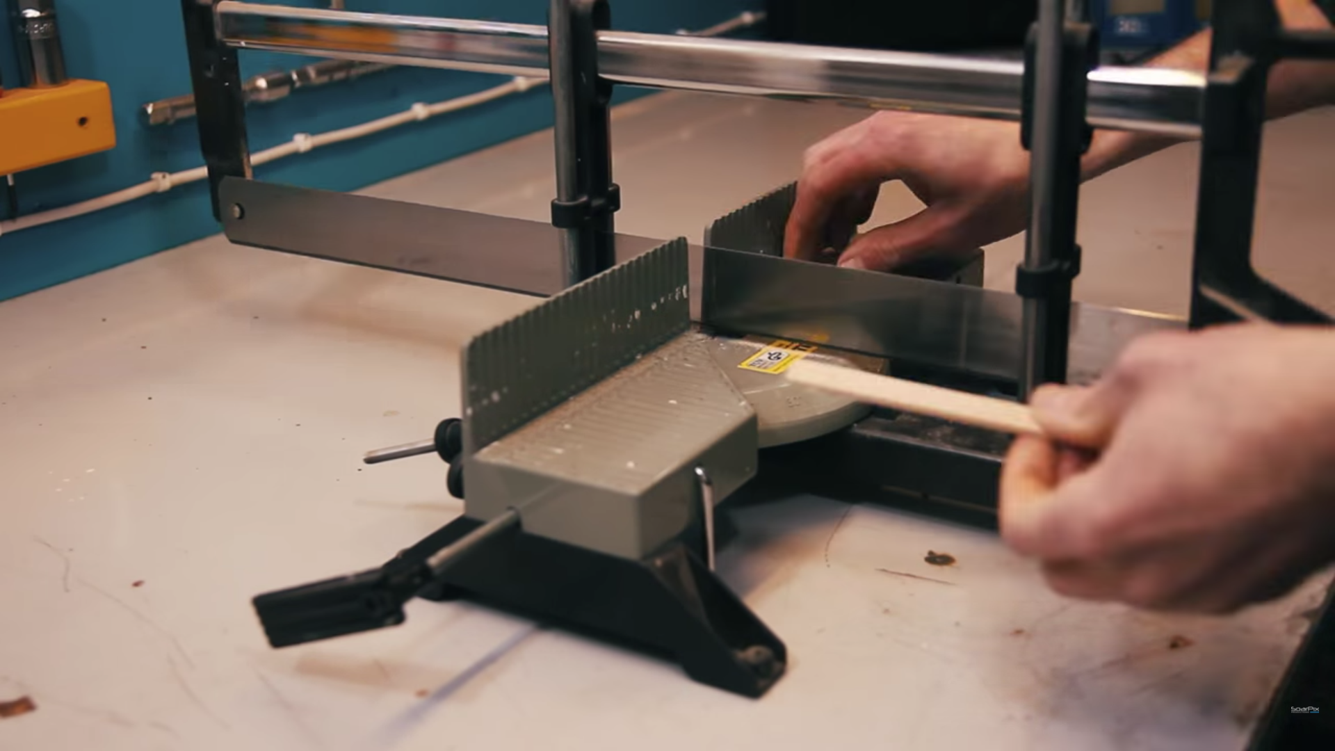 DIY Teleprompter - Cheap and Portable : 15 Steps (with Pictures ...