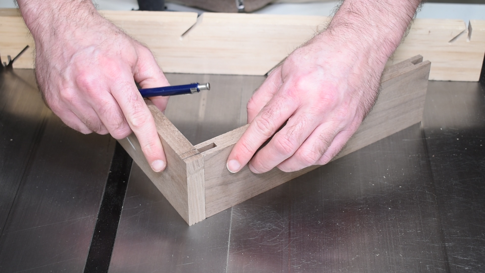 Locking Rabbet Miter Joint : 8 Steps (with Pictures) - Instructables