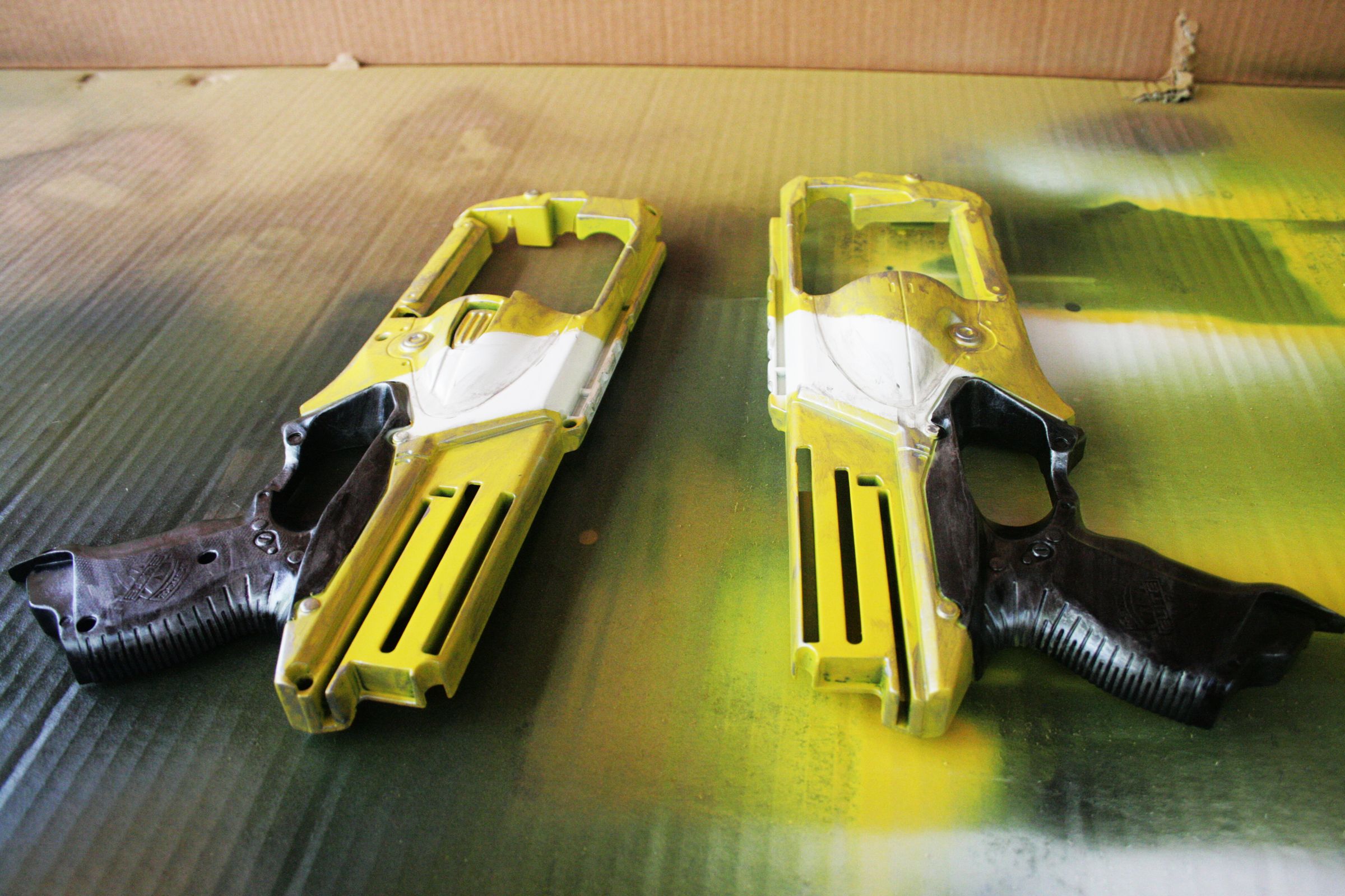 Nerf Strongarm Borderlands 2 Hyperion Gun Replica : 11 Steps (with ...