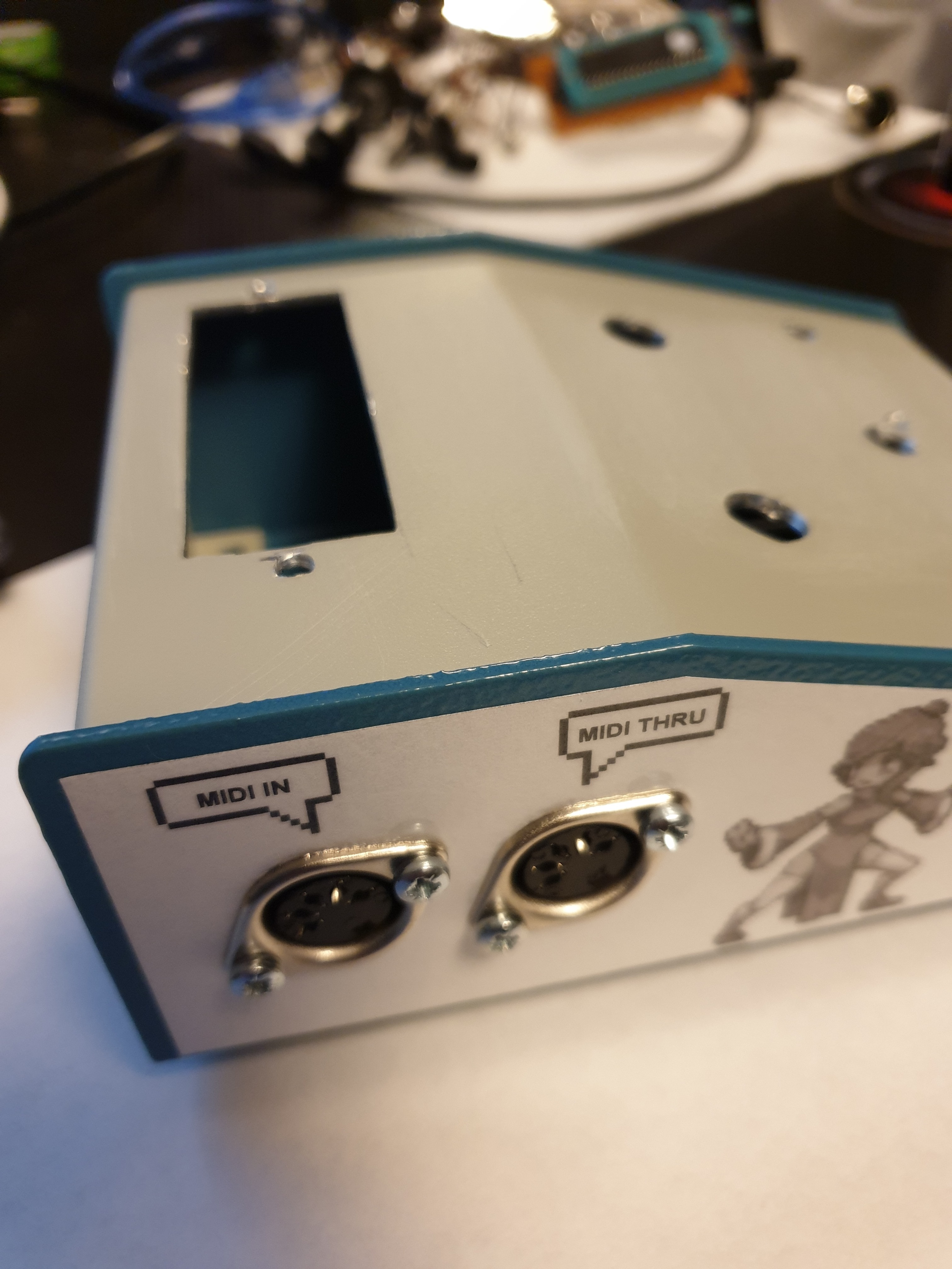 MIDI/Arduino Controlled 8-Bit Sound Generator (AY-3-8910) | Trybotics