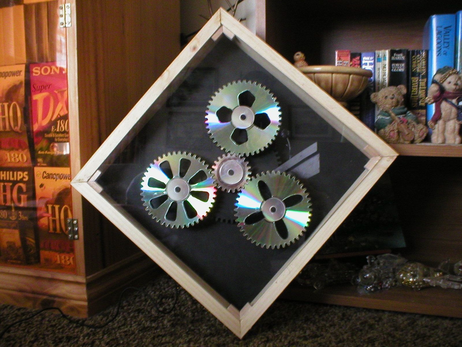 Kinetic Wall Sculptures - Dizzy. : 3 Steps - Instructables