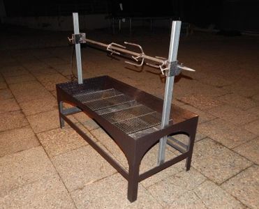 Make a Spit for Roasting Whole Pigs : 8 Steps (with Pictures ...