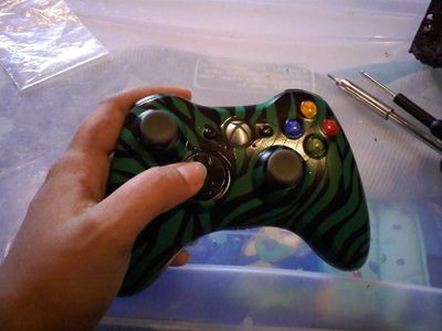 How to Paint Your XBox360 Controller! : 8 Steps - Instructables