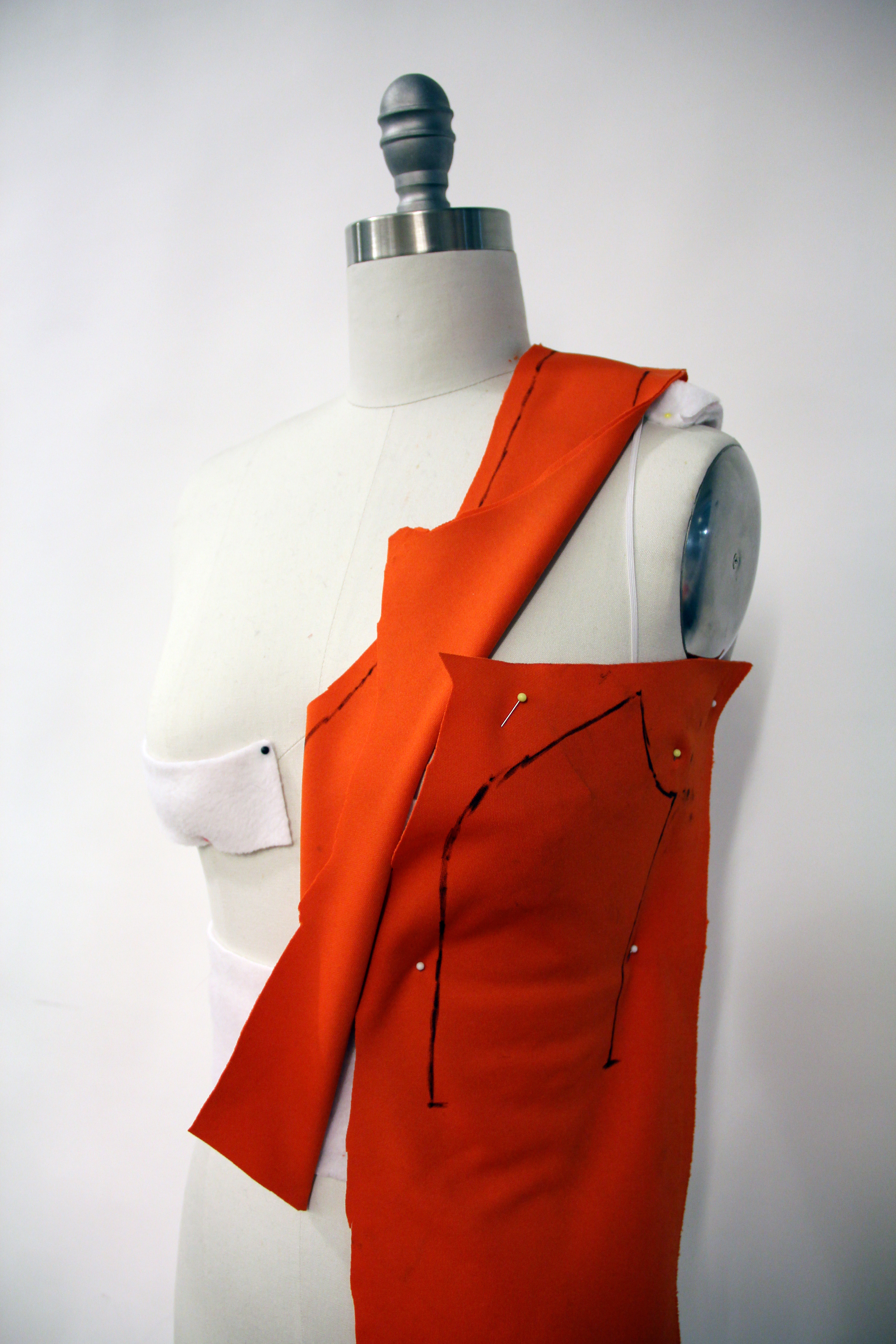 How to Use a Dress Form : 8 Steps (with Pictures) - Instructables