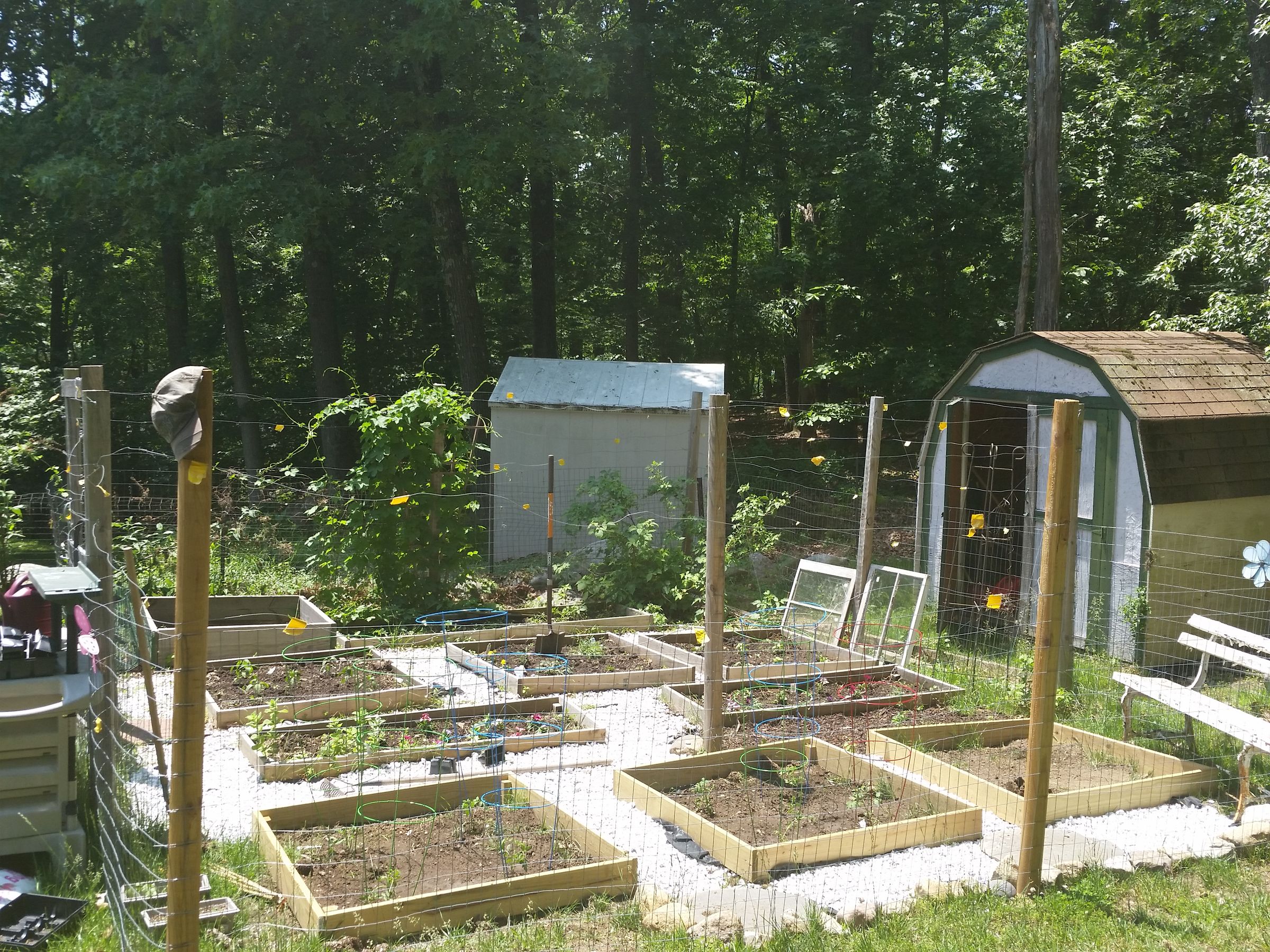 Small Scale Garden Fence With Raised Beds : 7 Steps - Instructables