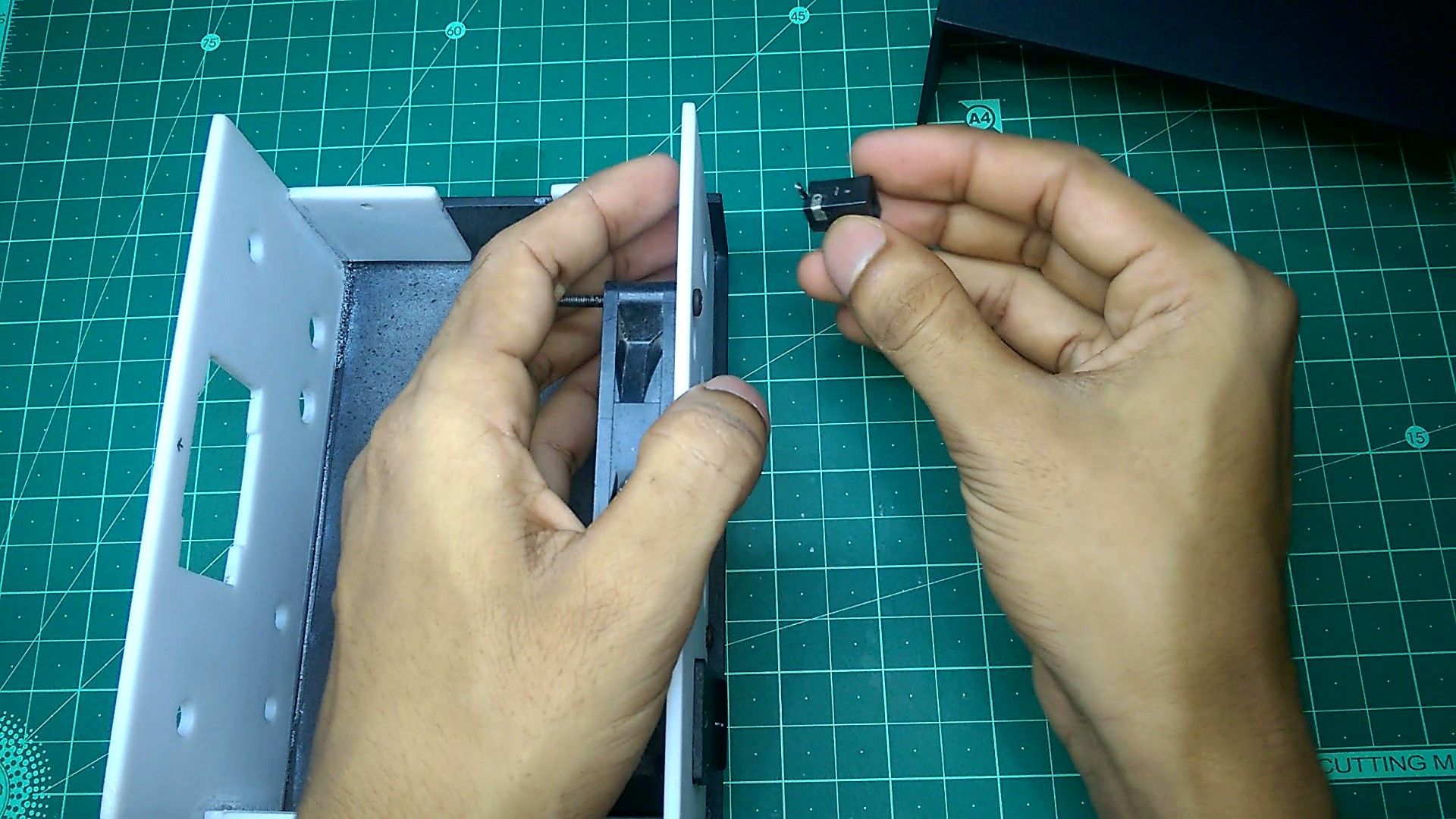 DIY Variable Power Supply With Adjustable Voltage and Current : 14 ...