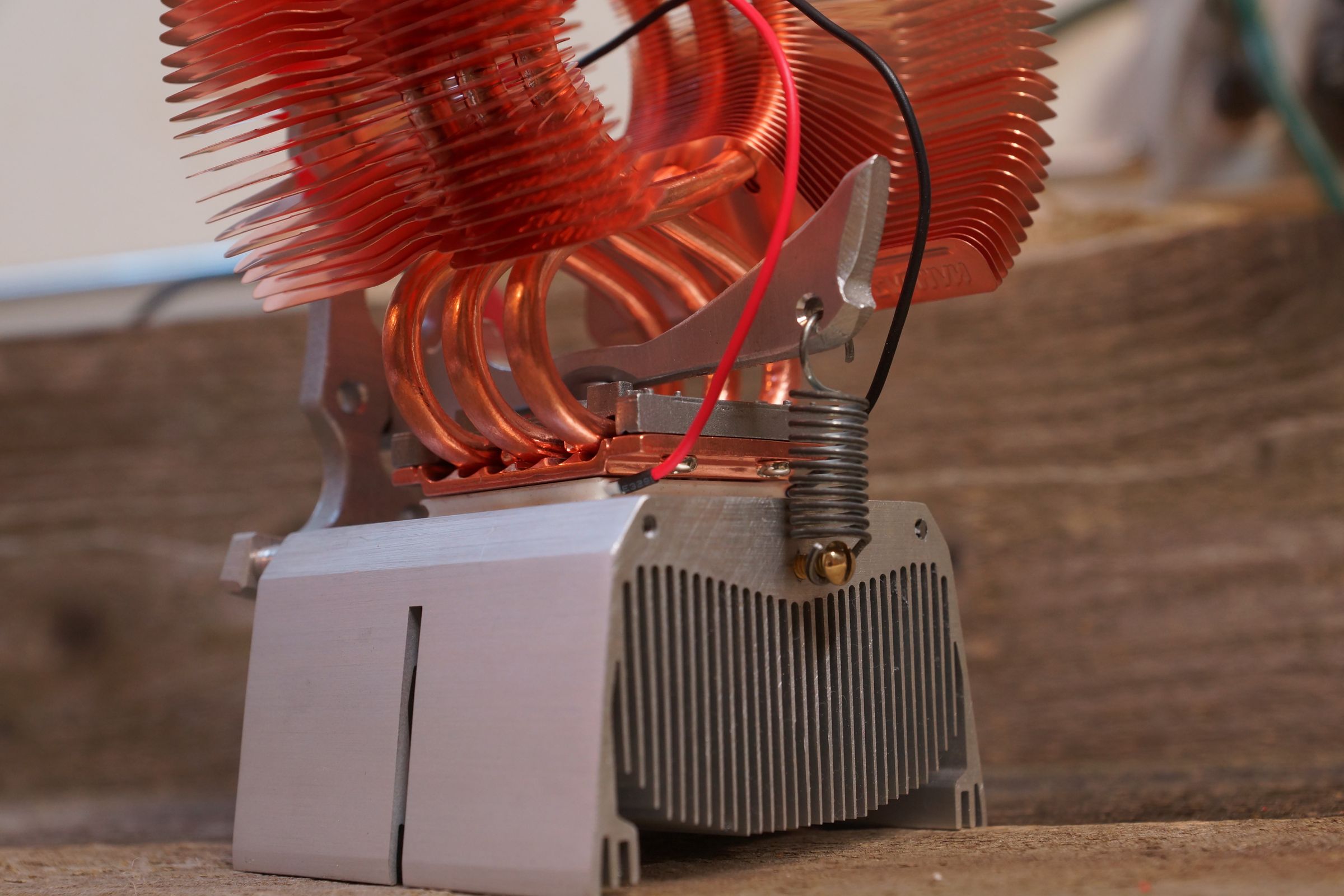 Peltier Fan / Phone Charger : 6 Steps (with Pictures) - Instructables