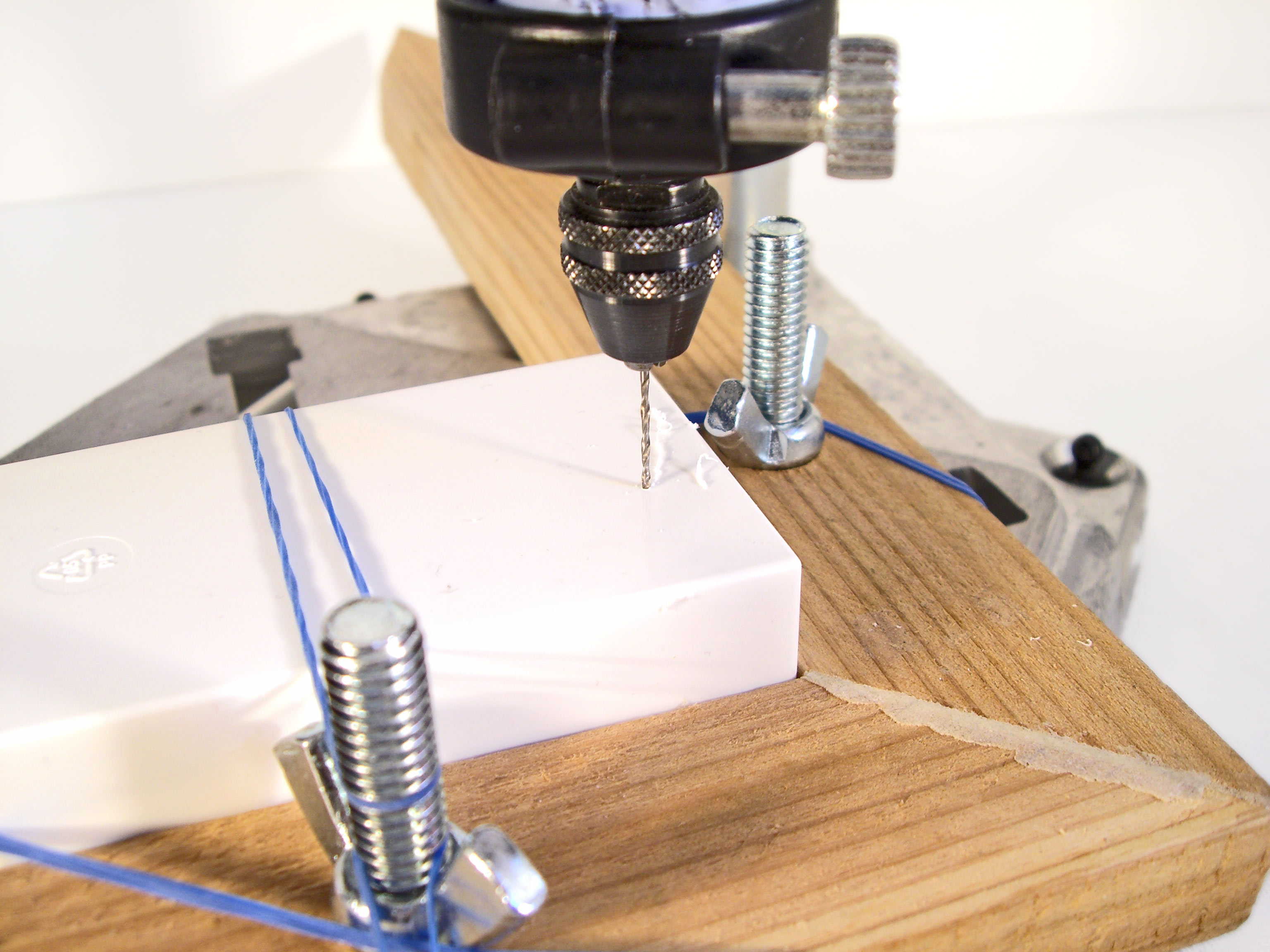 Drill Small, Precise Holes. : 5 Steps (with Pictures) - Instructables