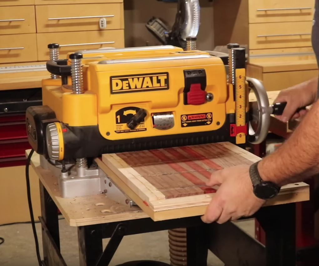 How to Make a Simple Planer Sled for Flattening Wide Boards : 4 Steps ...