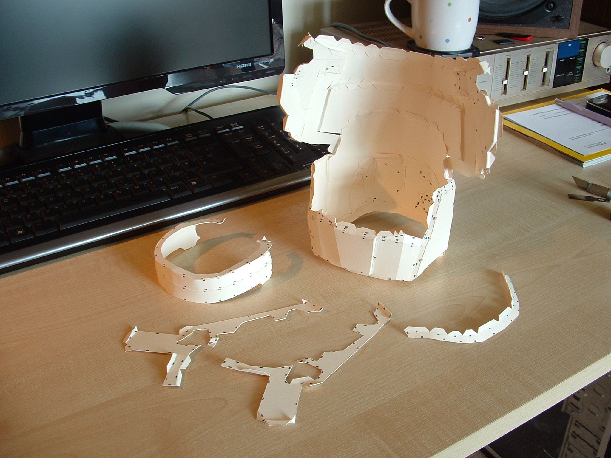 Mjolnir Mk. V (Pepakura Halo Armour) : 8 Steps (with Pictures ...