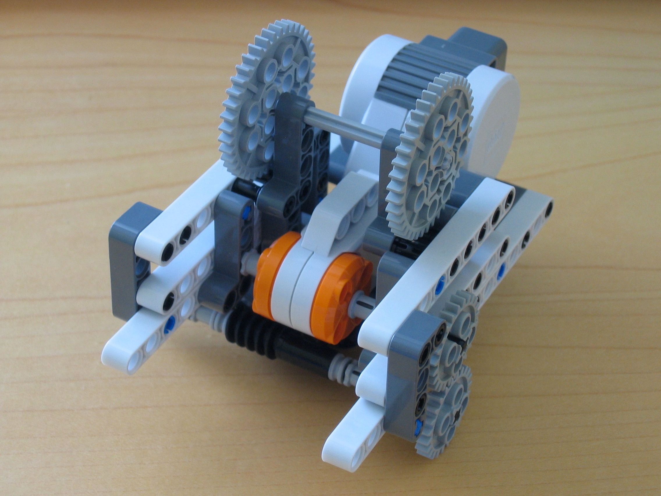 How to Build a Simple Robotic Arm From Lego Mindstorms NXT? : 9 Steps ...